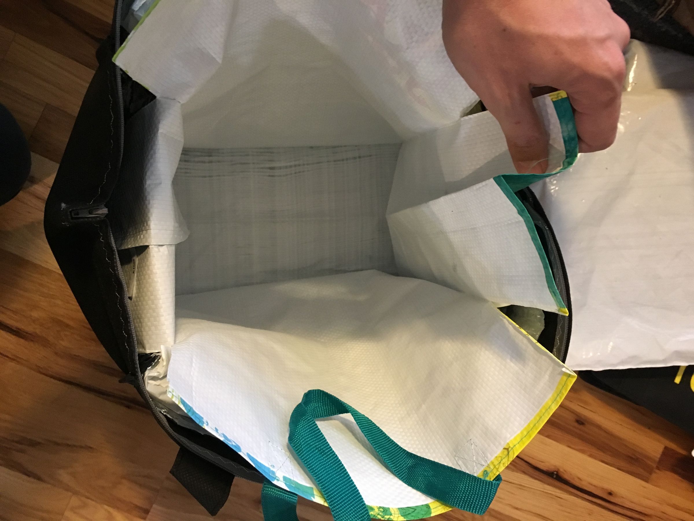 Upcycled Insulated Tote : 5 Steps (with Pictures) - Instructables