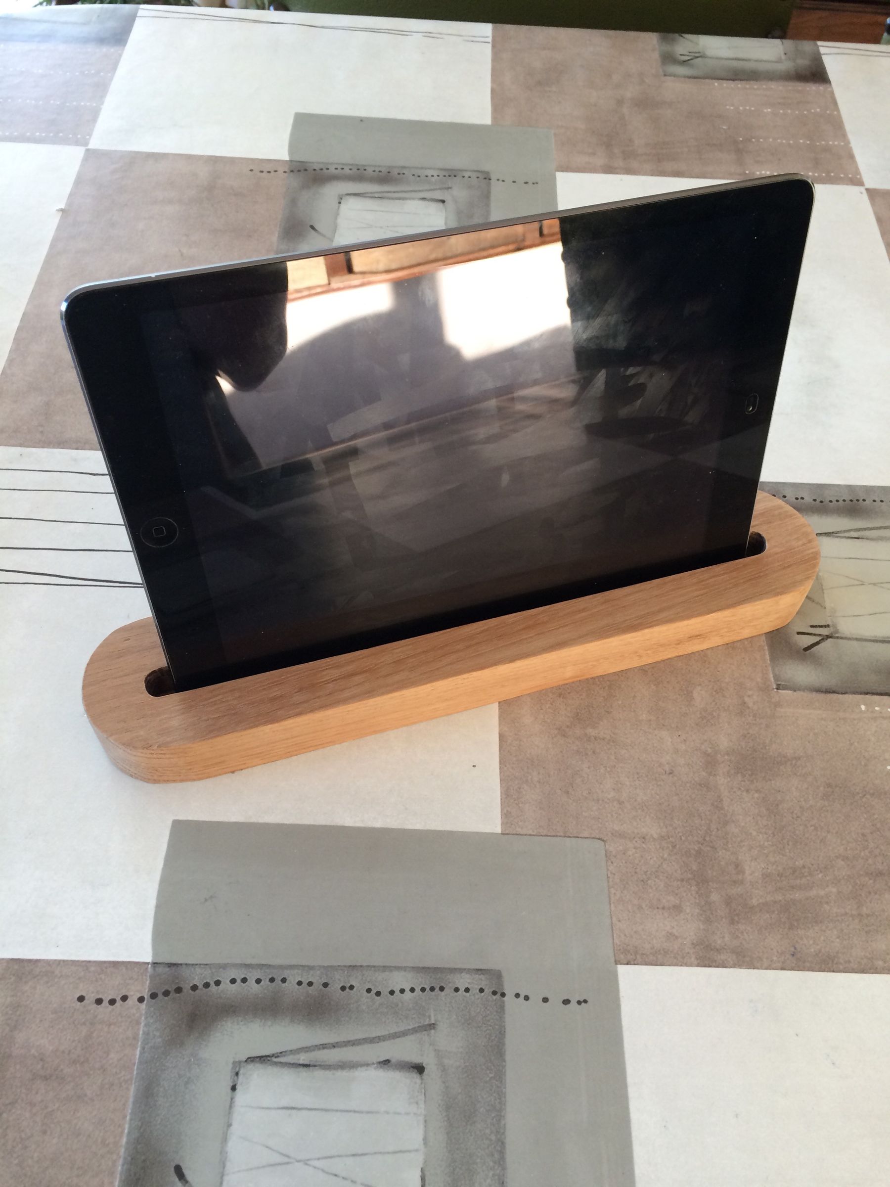 Wooden Tablet Stand : 8 Steps - Instructables