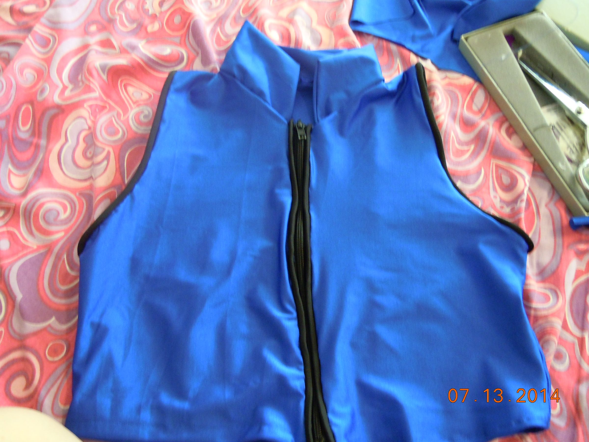 Simple Swim Vest : 6 Steps - Instructables