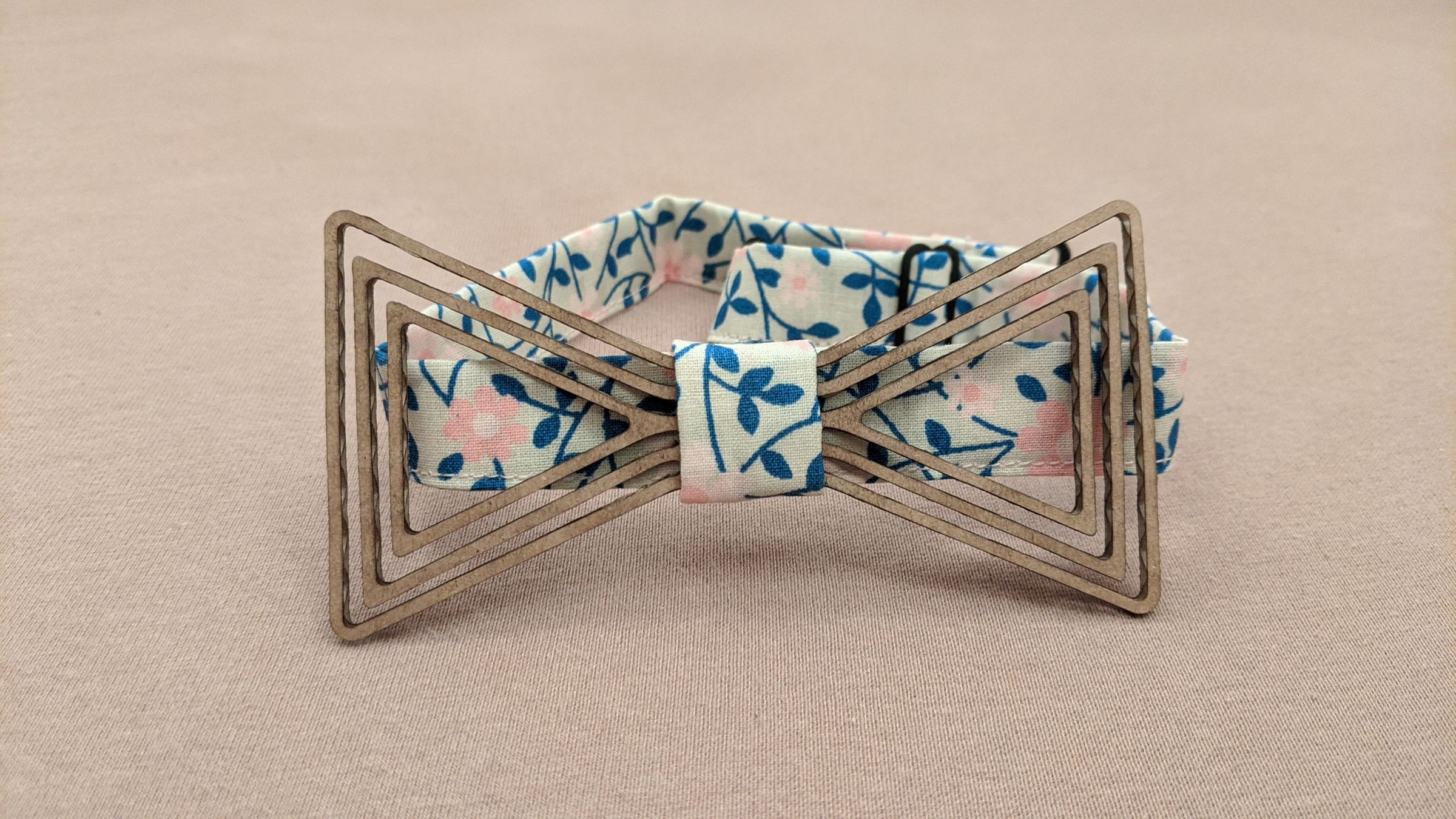 Quick Outfit Fix - Cardboard Bow Tie : 4 Steps (with Pictures ...