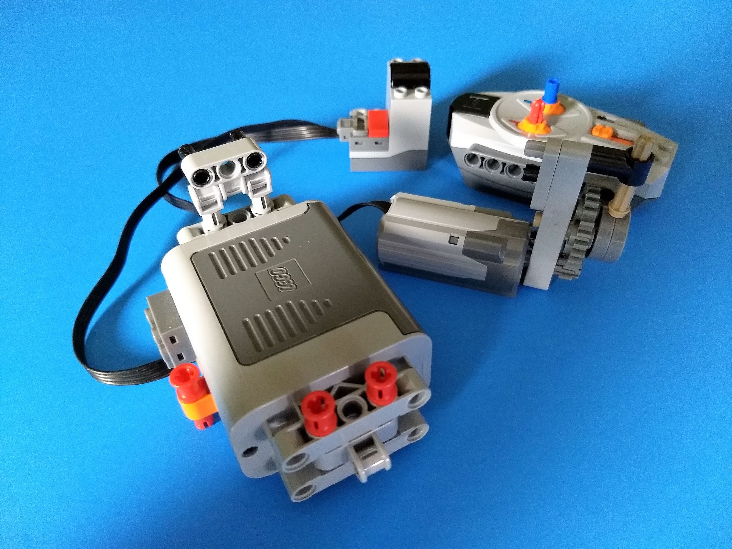 LEGO Technic Cam & Follower Build Instructions : 5 Steps - Instructables