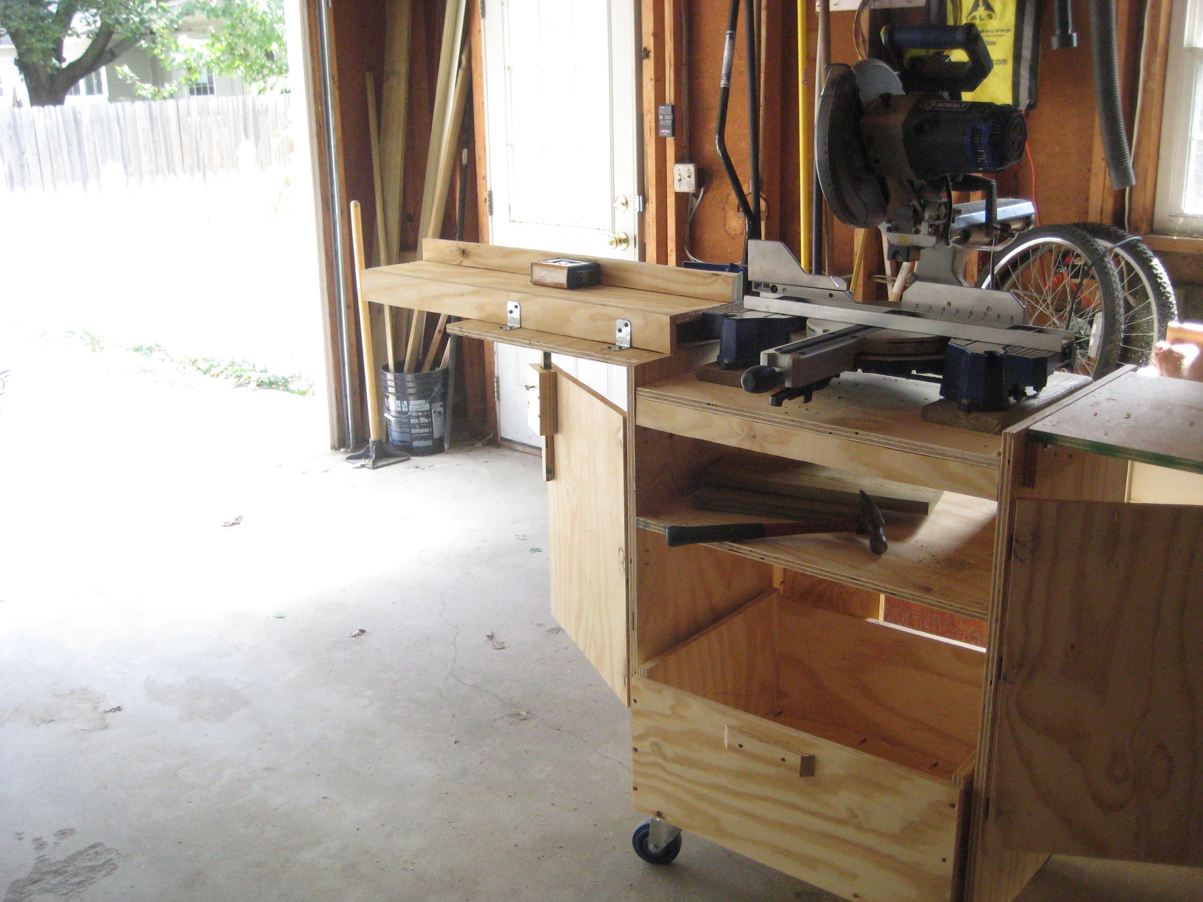 Miter Saw Station : 7 Steps (with Pictures) - Instructables