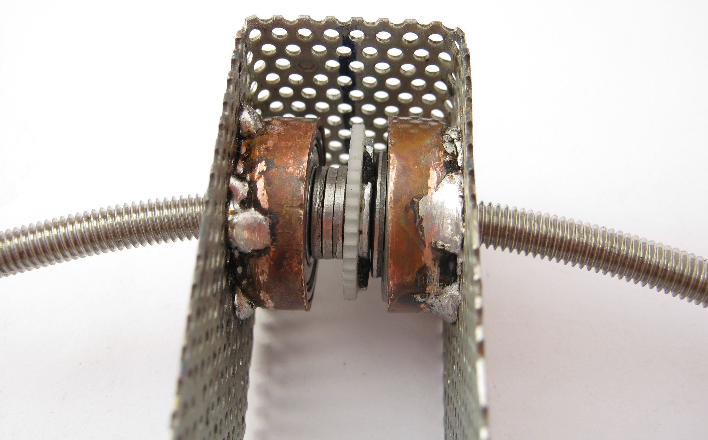 Dual Axis Transistorized Solar Tracker : 7 Steps (with Pictures ...