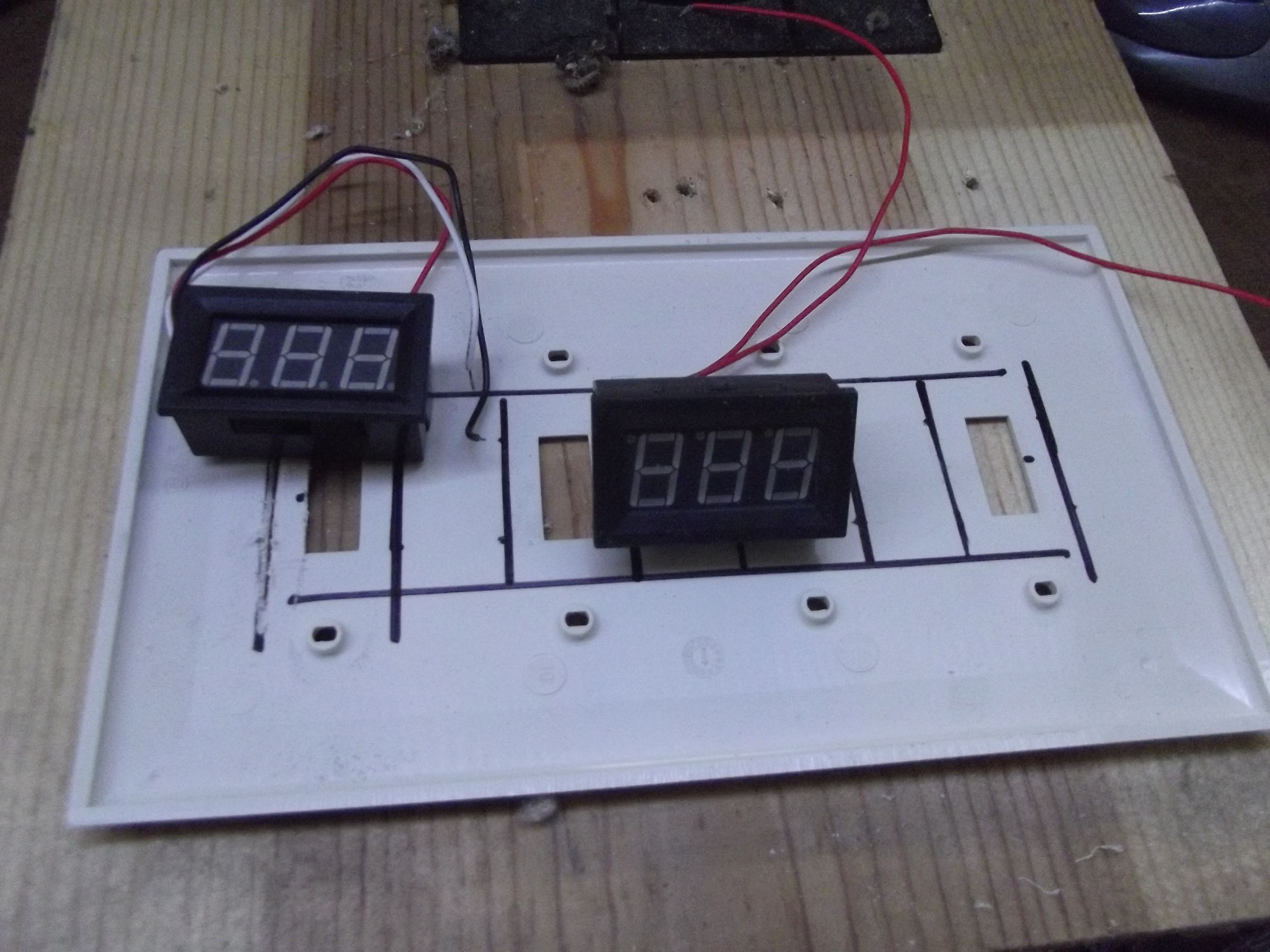 RV Power Monitor : 4 Steps - Instructables