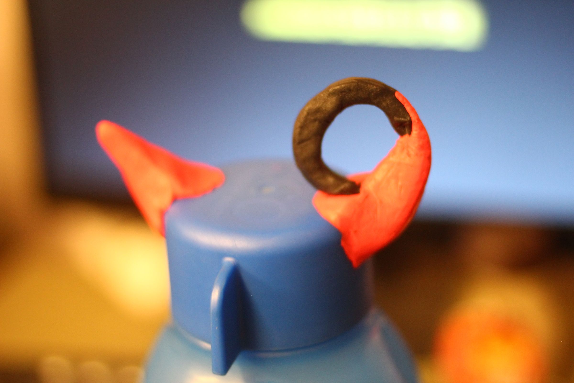 Sugru Devil Bottle : 4 Steps - Instructables