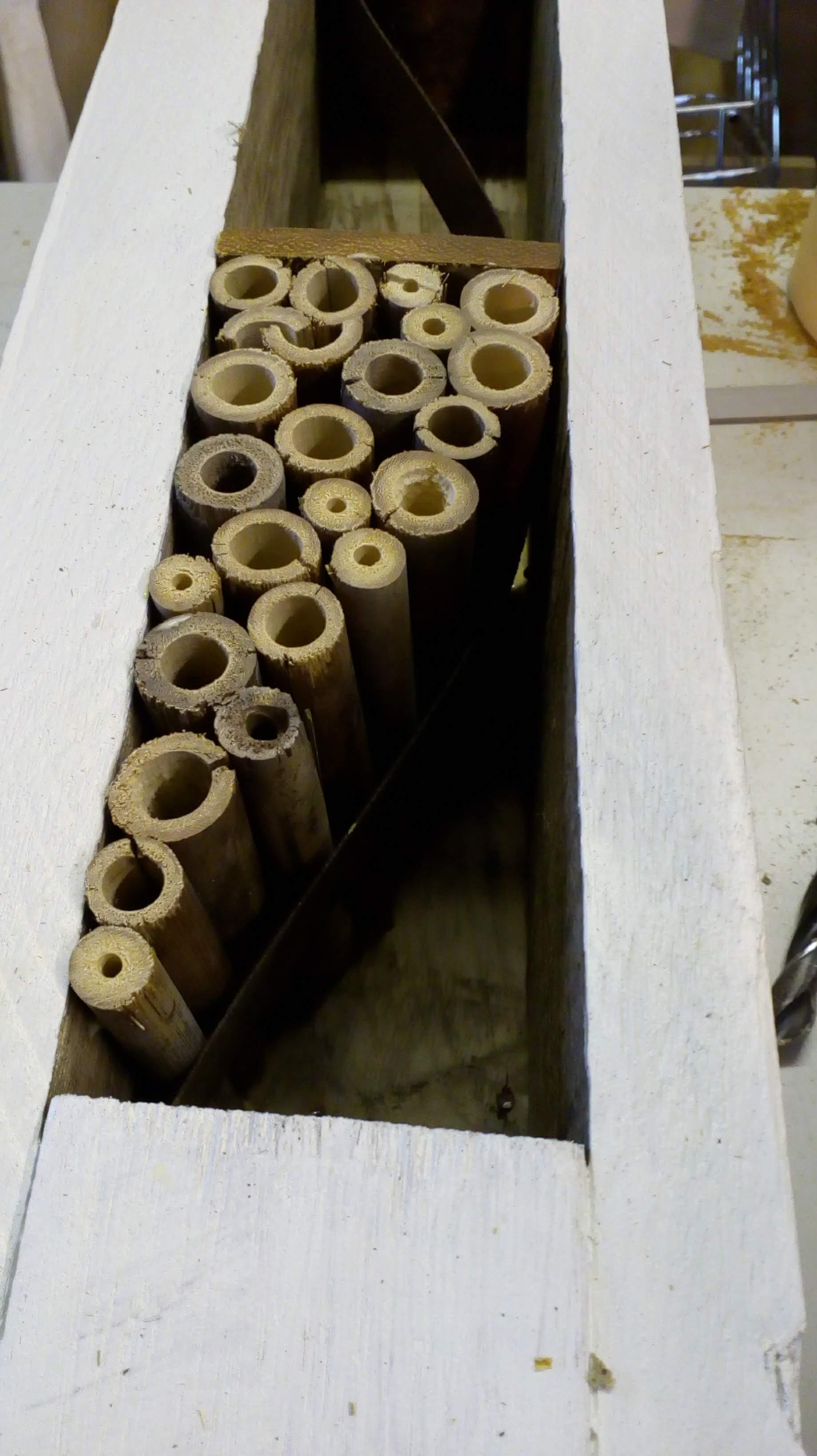 Bee & Bug Tower Hotel : 7 Steps (with Pictures) - Instructables