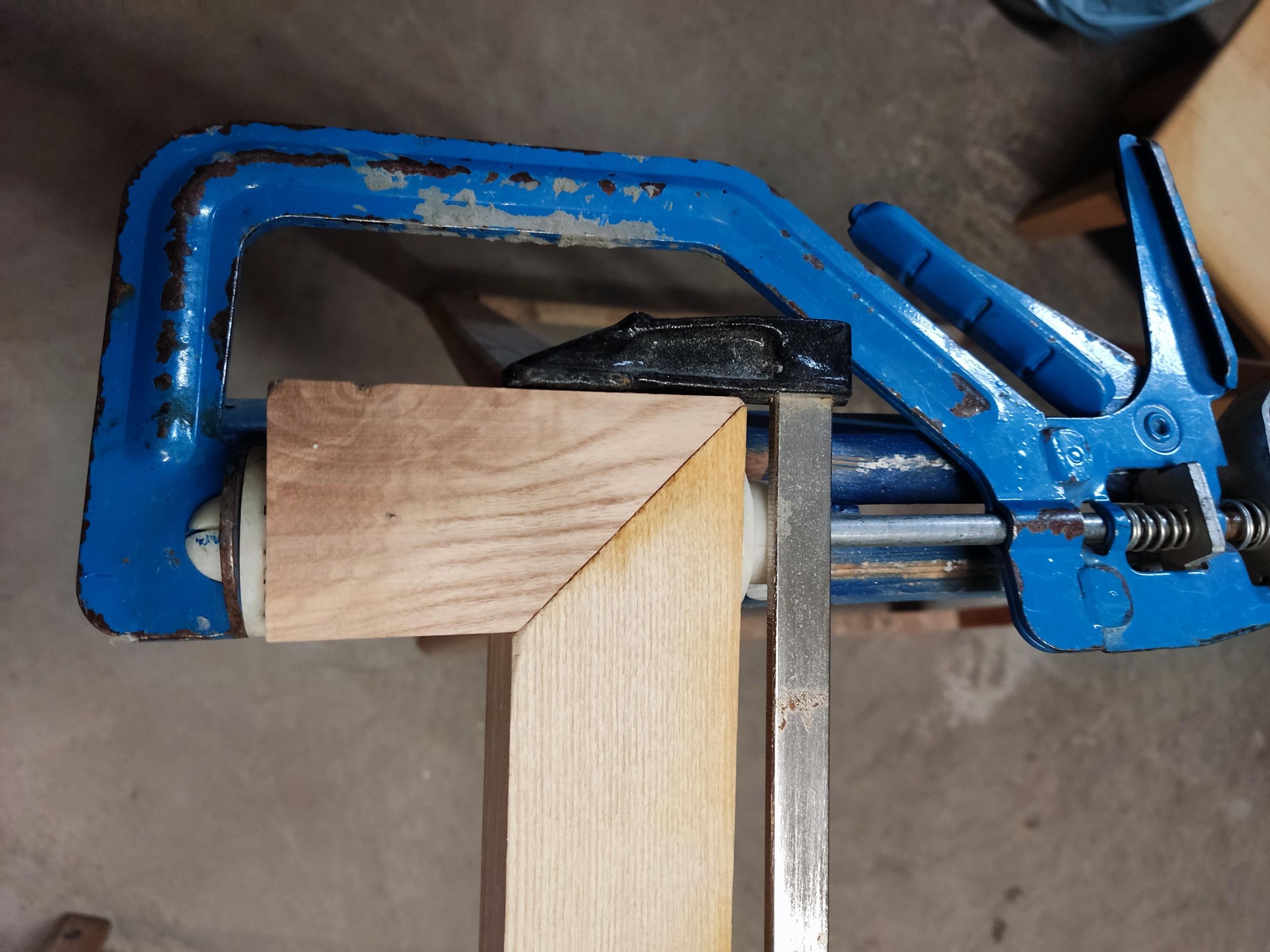 Modern Bench : 9 Steps (with Pictures) - Instructables