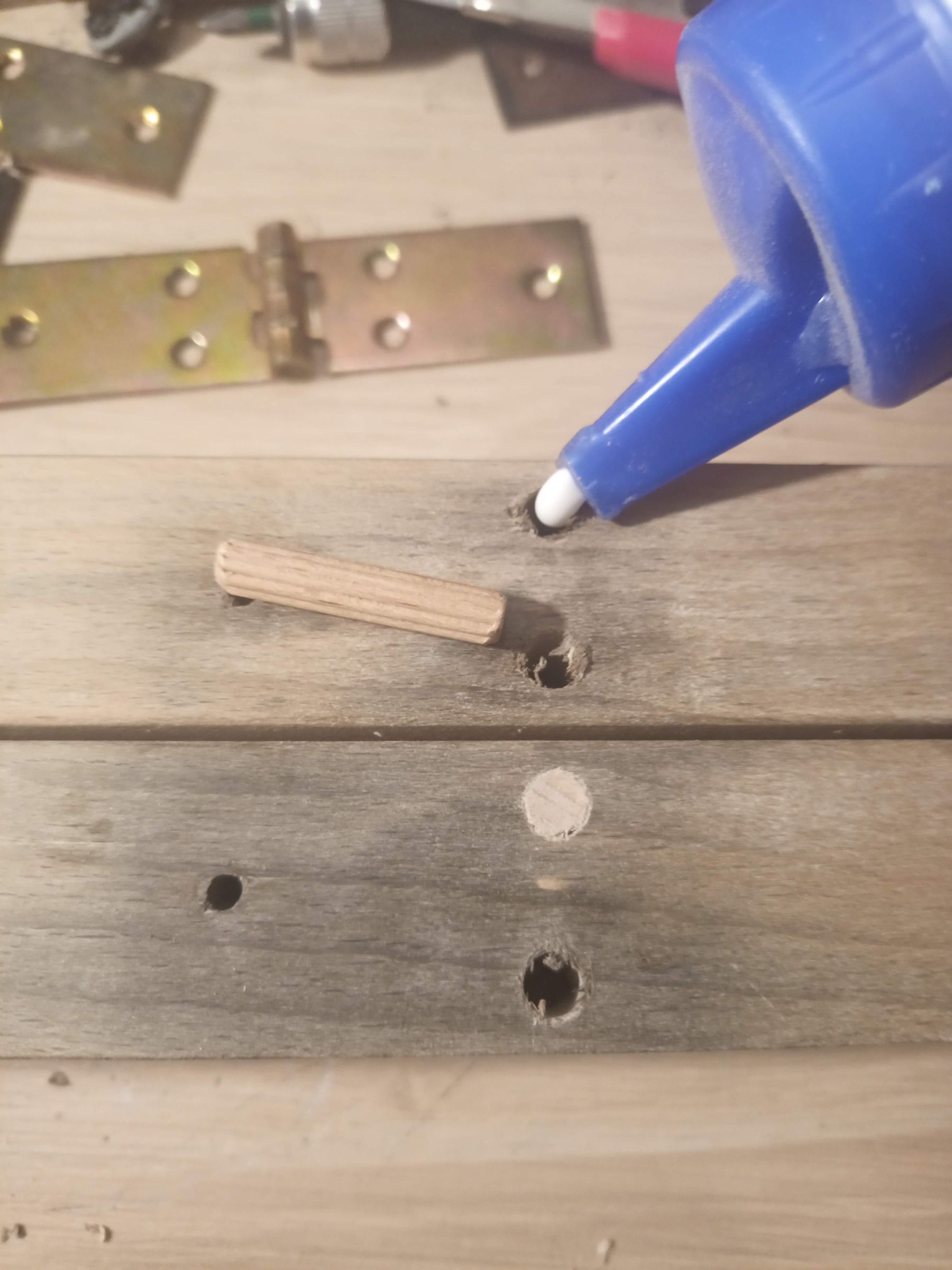 Old Easel Restoration : 21 Steps (with Pictures) - Instructables