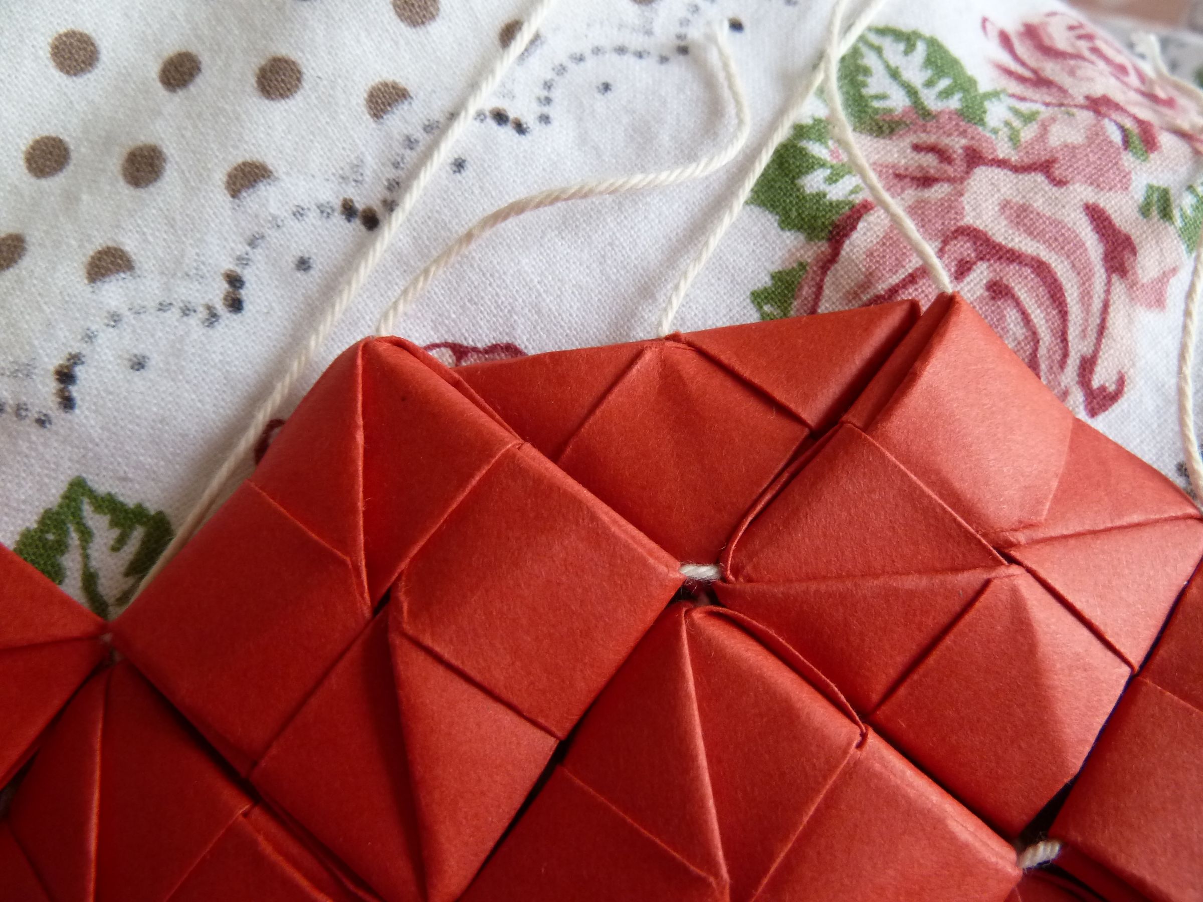 Paper Heart Decorations : 16 Steps (with Pictures) - Instructables