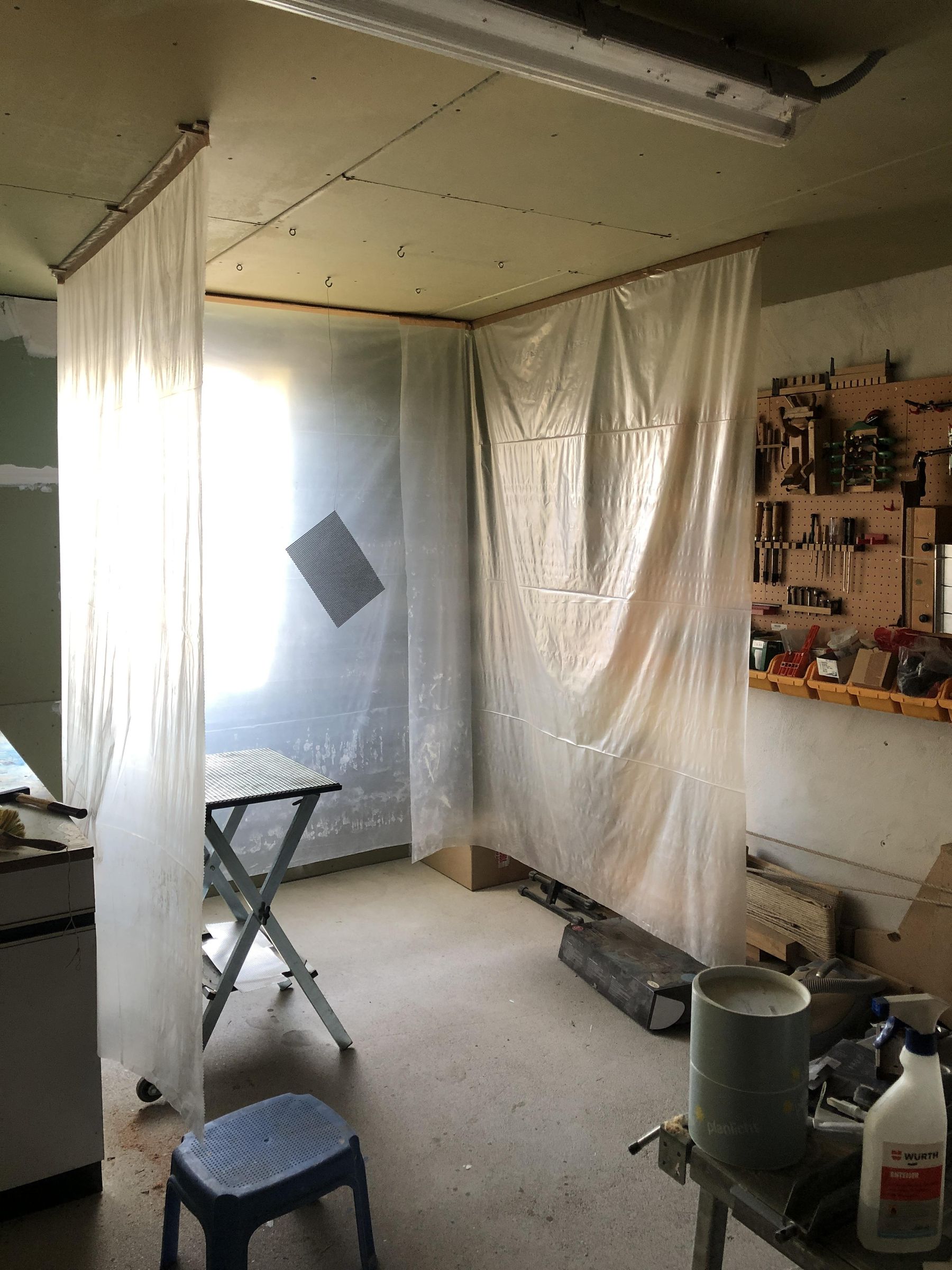 Removable Spray Booth for My Workshop : 4 Steps (with Pictures ...