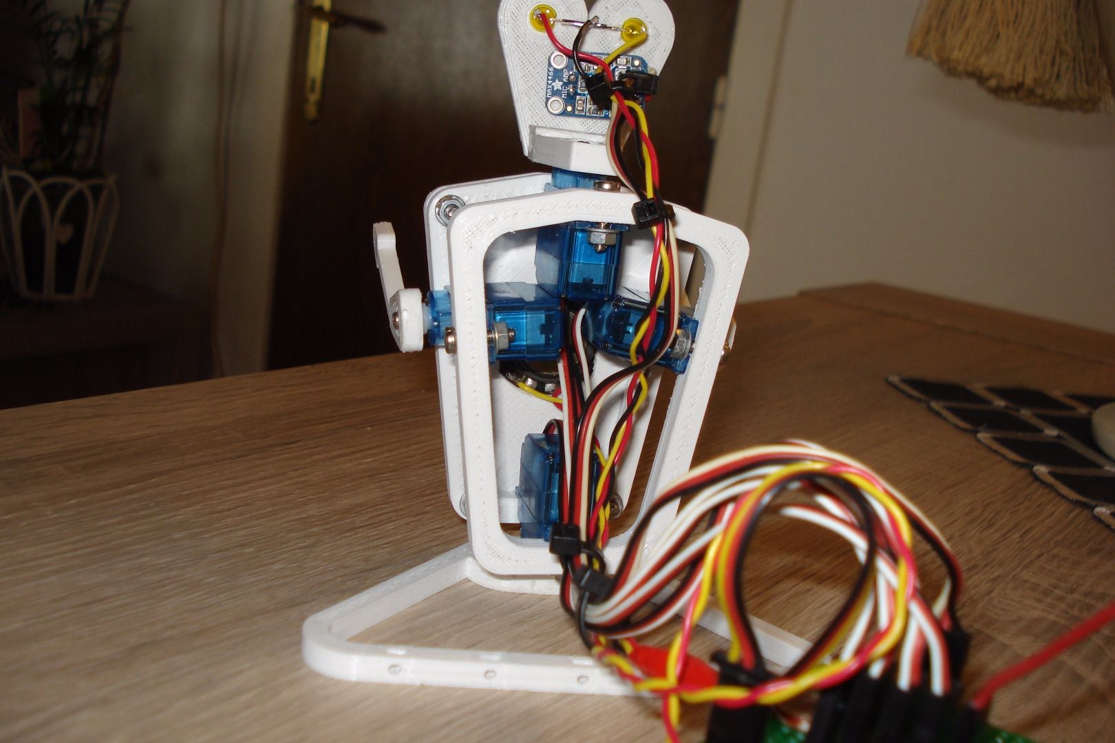 How to Make a Mobile Phone and Computer Controlled 3D Printed Robot ...