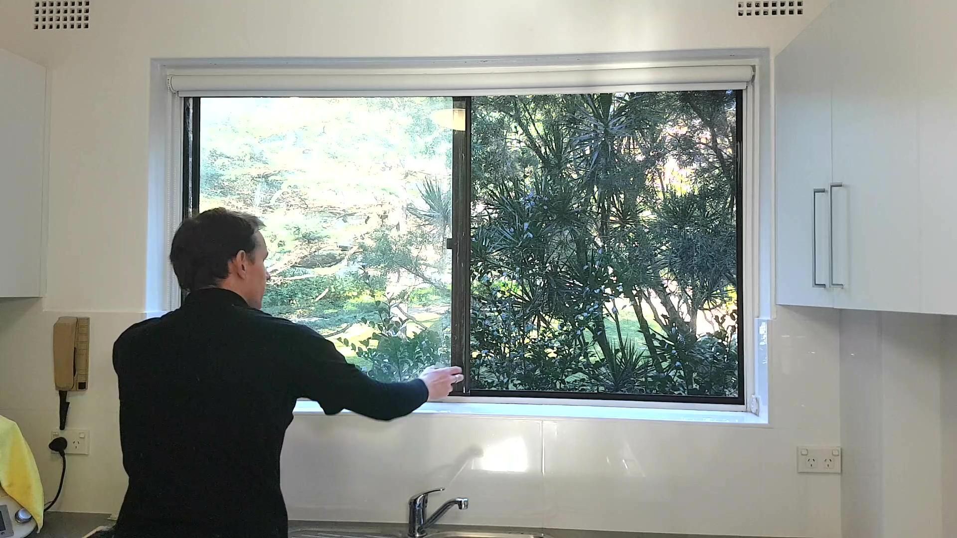 Fixing Sliding Aluminium Windows : 5 Steps (with Pictures) - Instructables