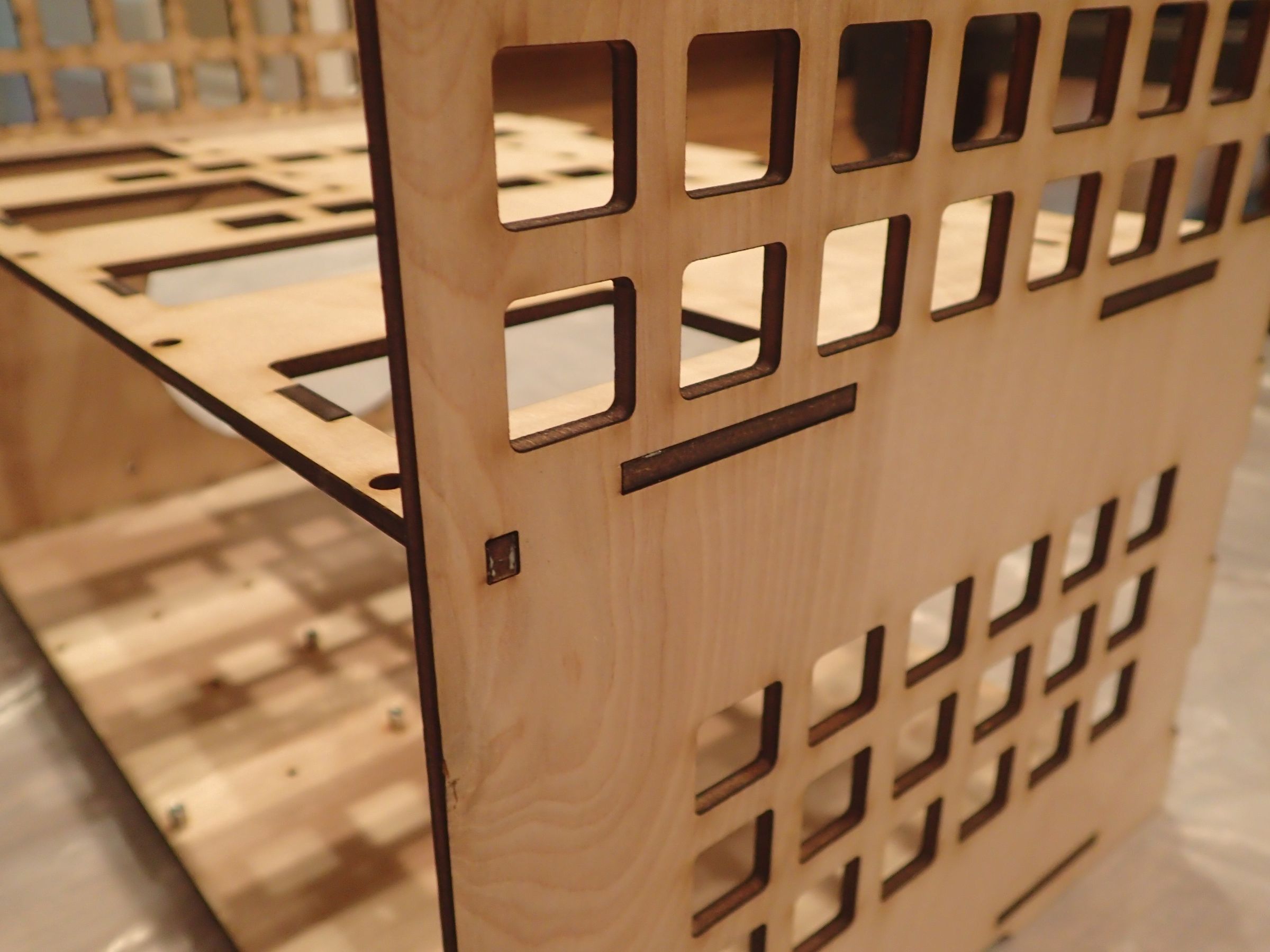 Simple, Stackable GPU Mining Rig : 10 Steps (with Pictures) - Instructables