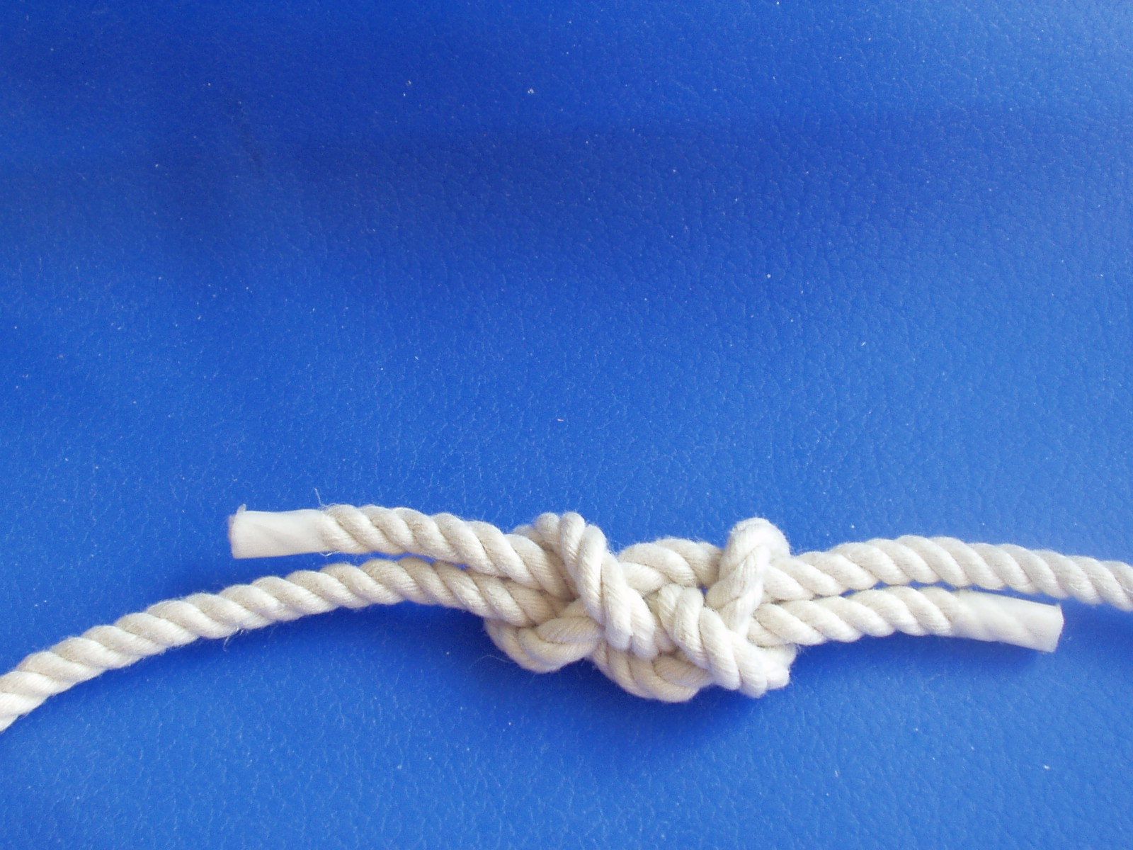 Reever Knot : 8 Steps - Instructables