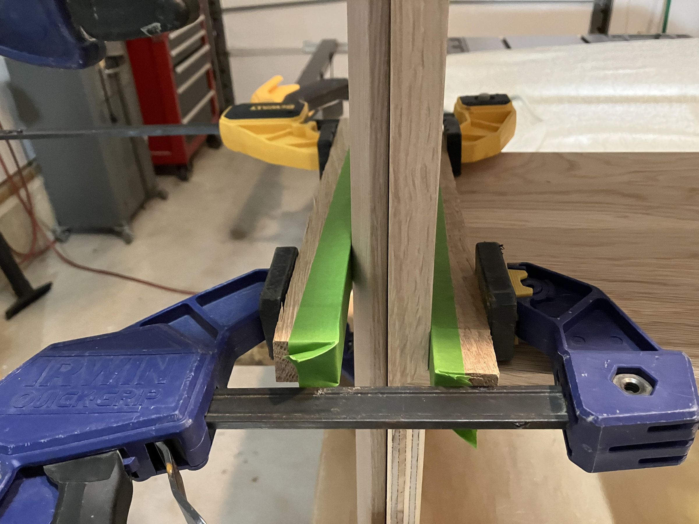 Modern Bookcase : 5 Steps (with Pictures) - Instructables