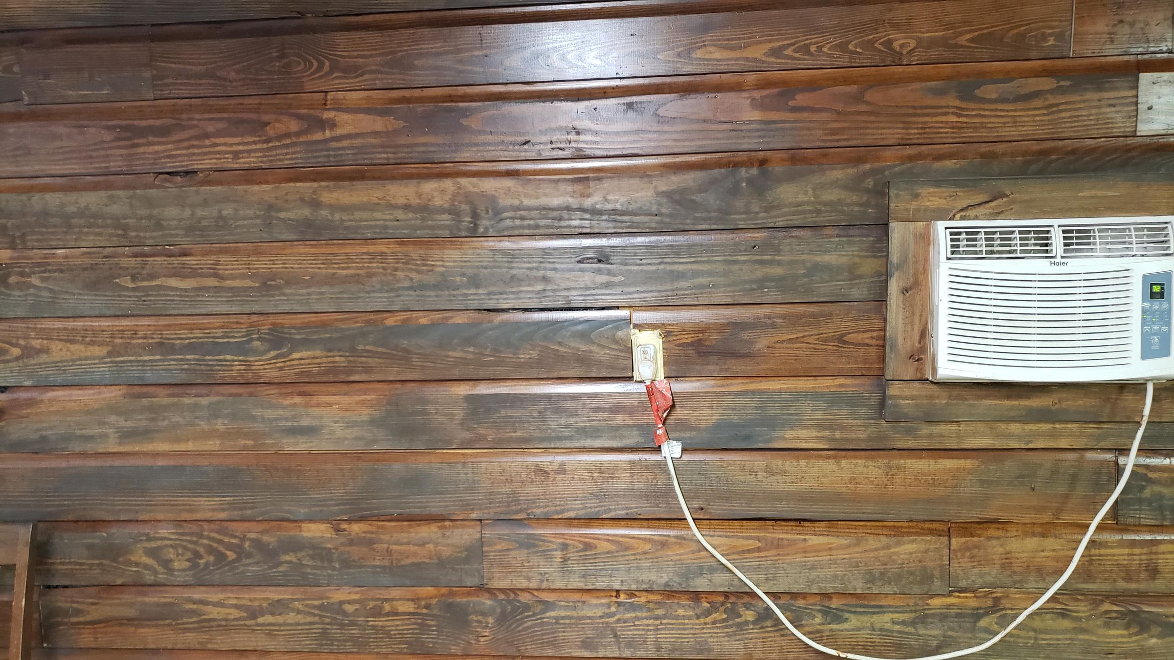 Rustic Paint Layering Accent Wall : 6 Steps (with Pictures) - Instructables