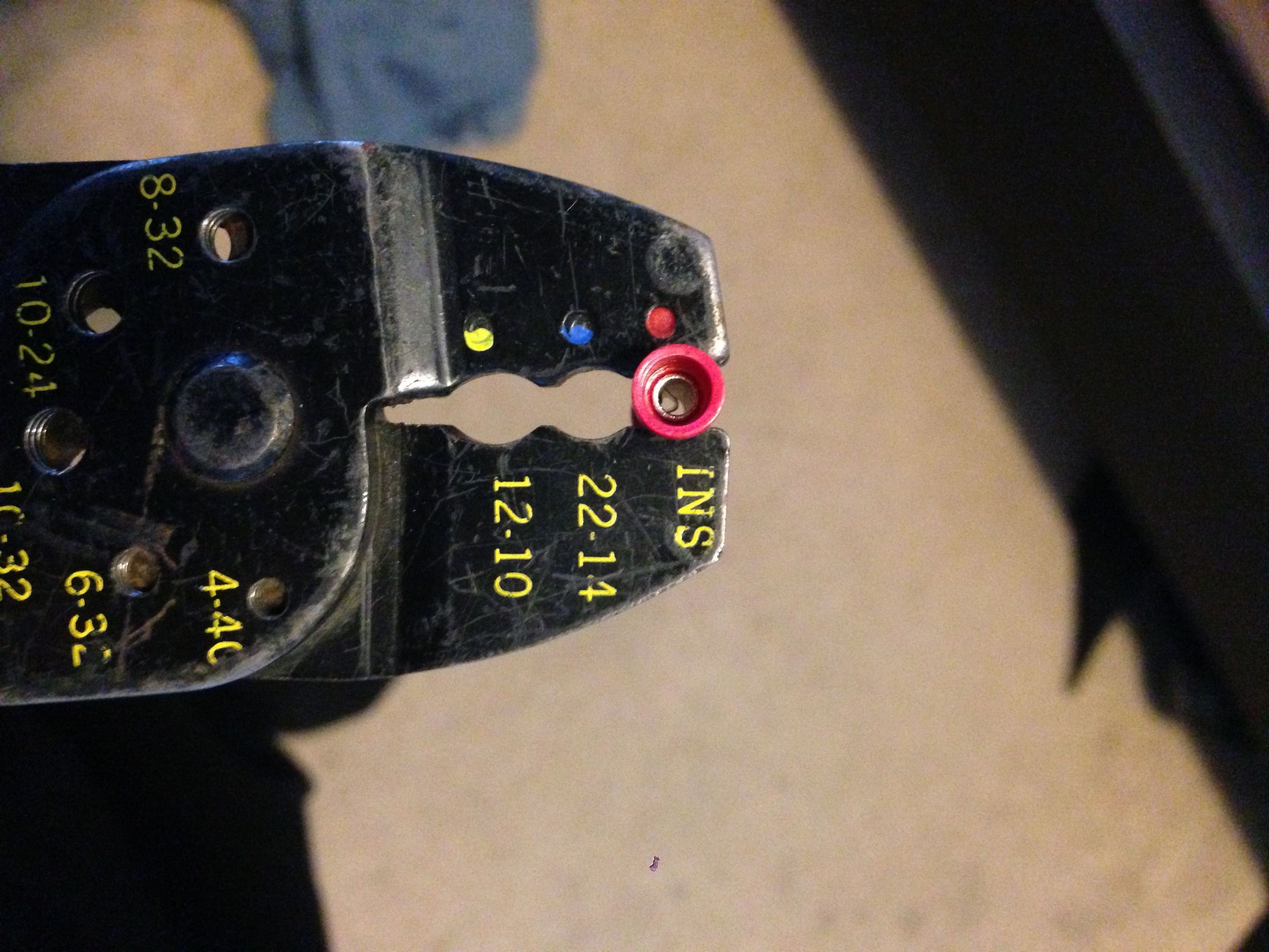 How to Strip and Connect Wires With a Butt Connector : 10 Steps ...