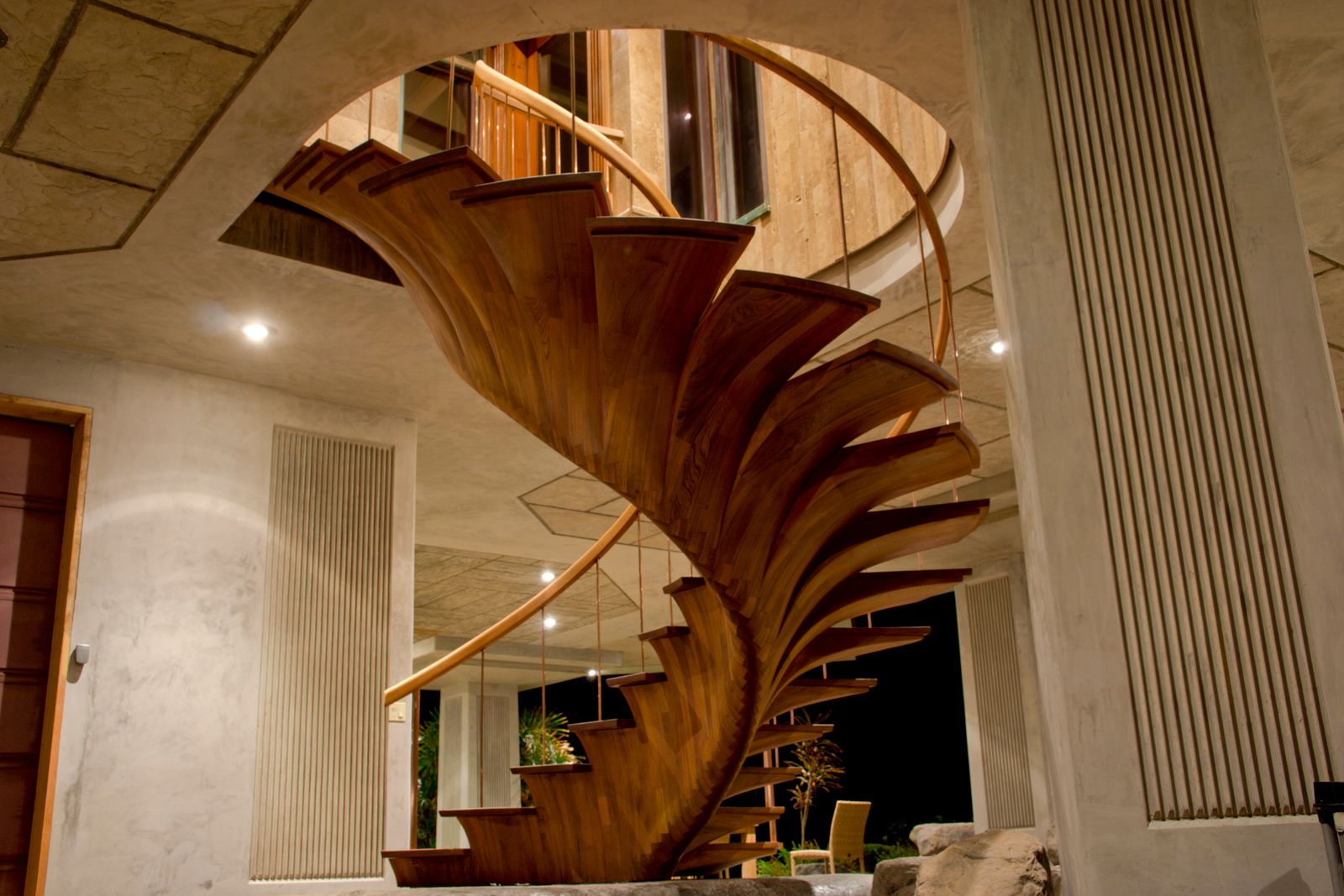 Inlayed Wood Scales on Spiral Staircase : 8 Steps (with Pictures ...
