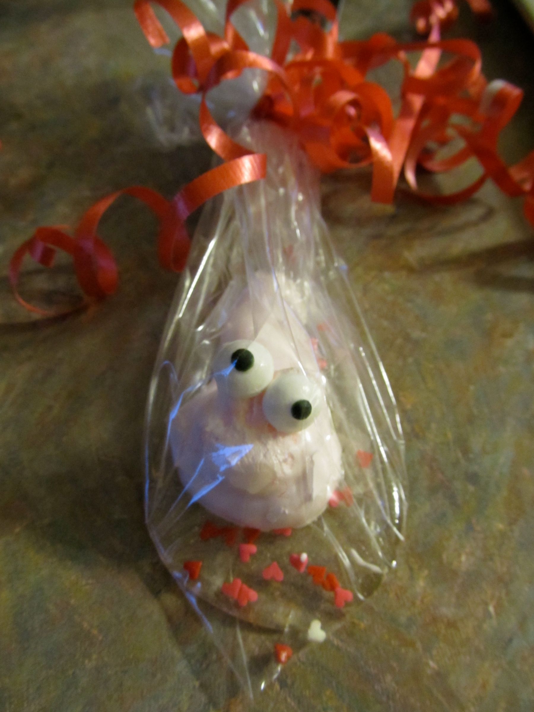 "LOVE SLUGS" a Valentine Treat : 4 Steps - Instructables