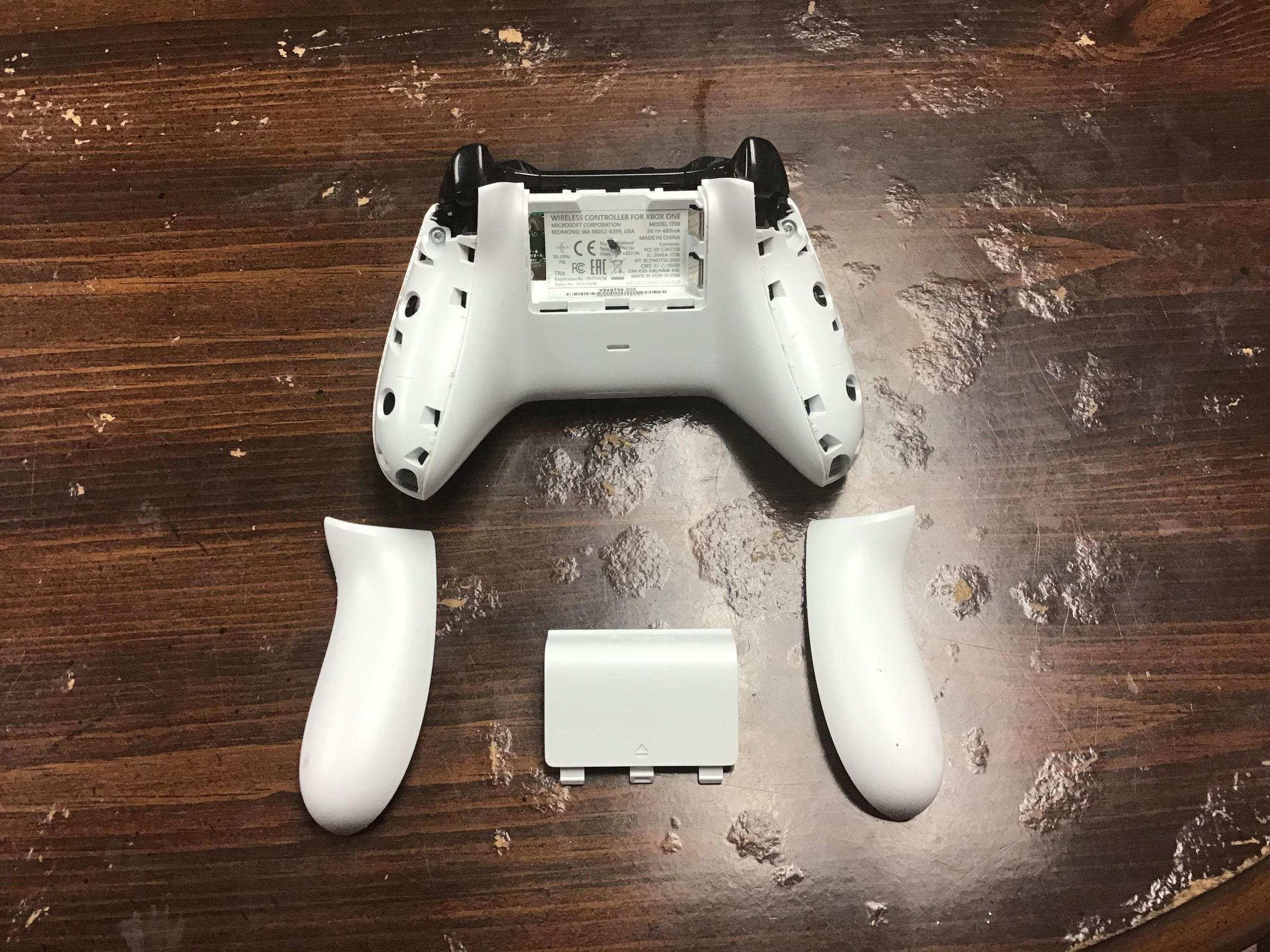 Spray Painting a Xbox Controller : 6 Steps - Instructables