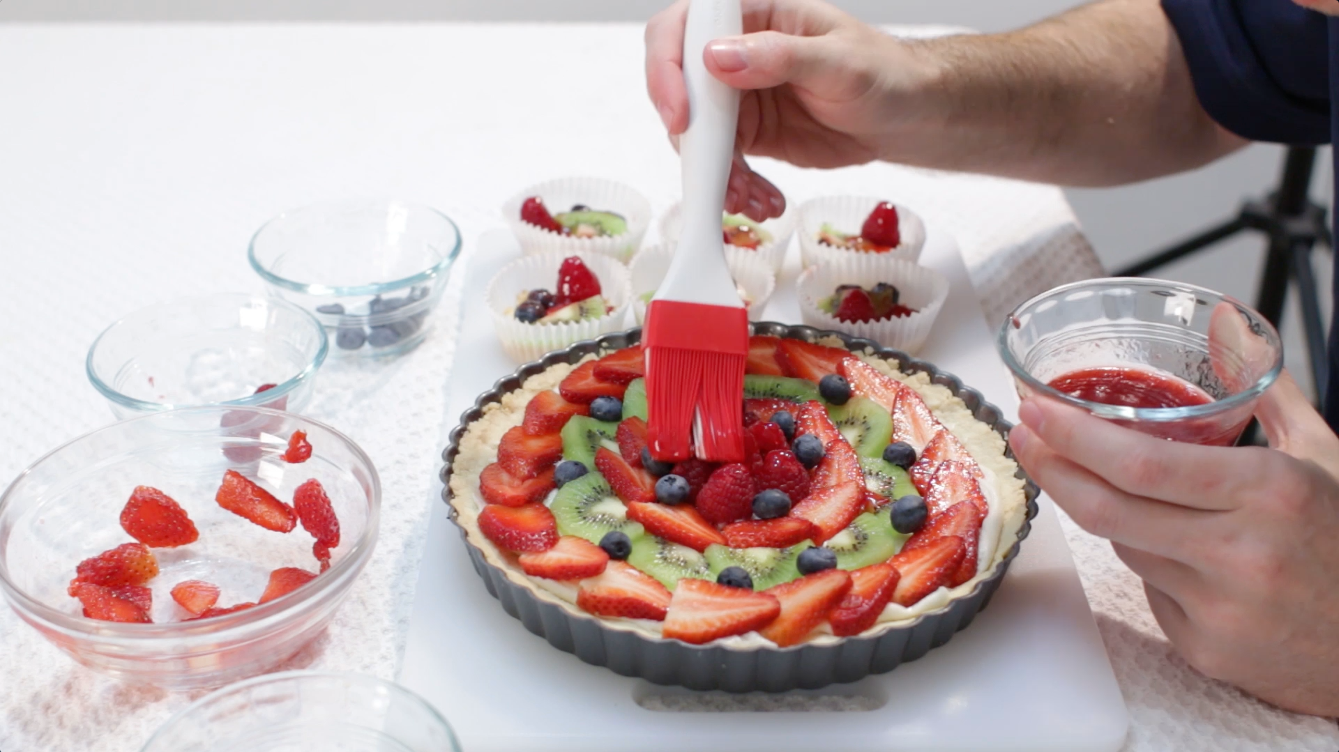 How to Make a Fruit Tart - Easy Recipe : 11 Steps (with Pictures ...