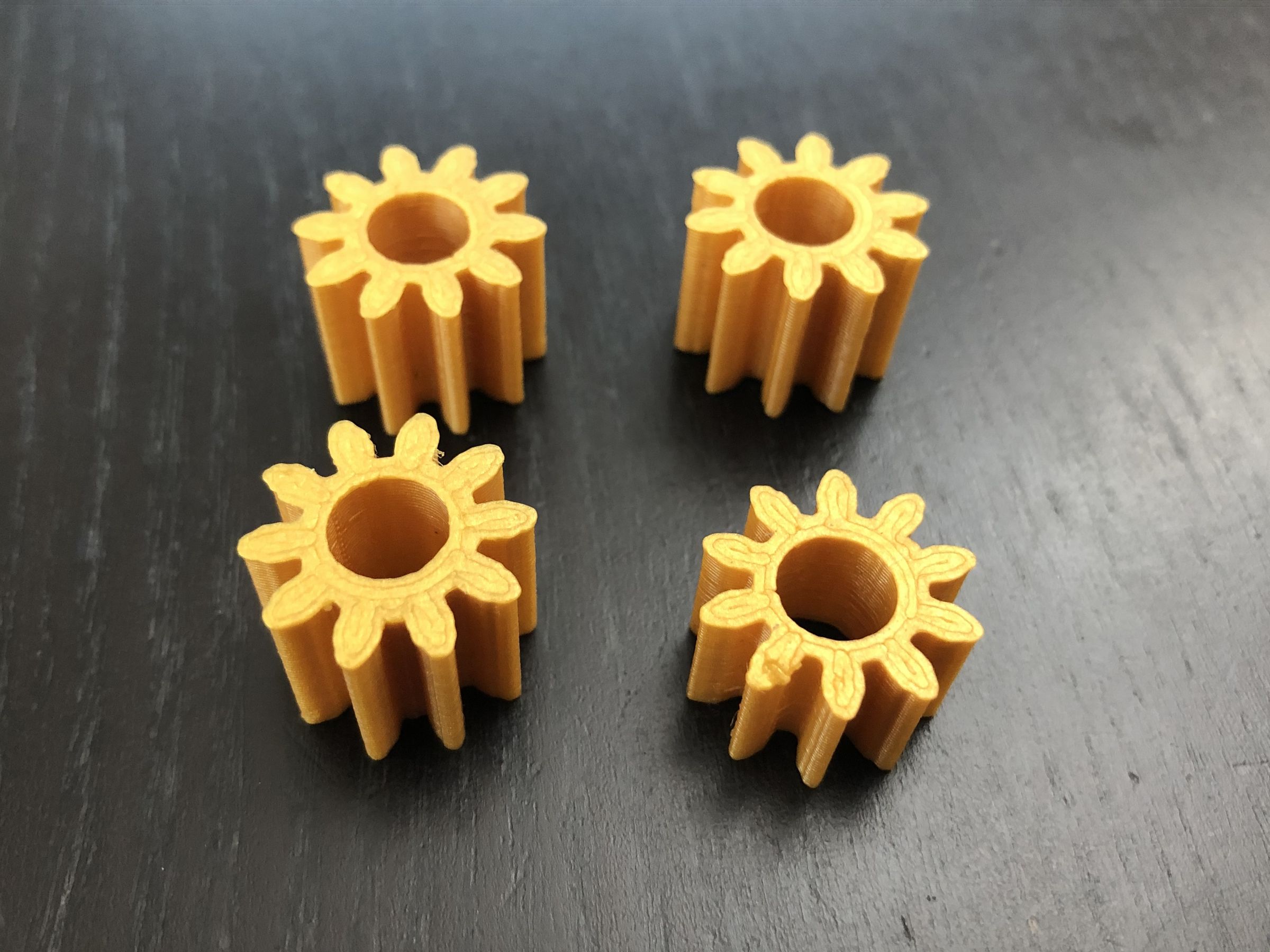 Simple Gear Mechanism (Move Things) : 23 Steps (with Pictures ...