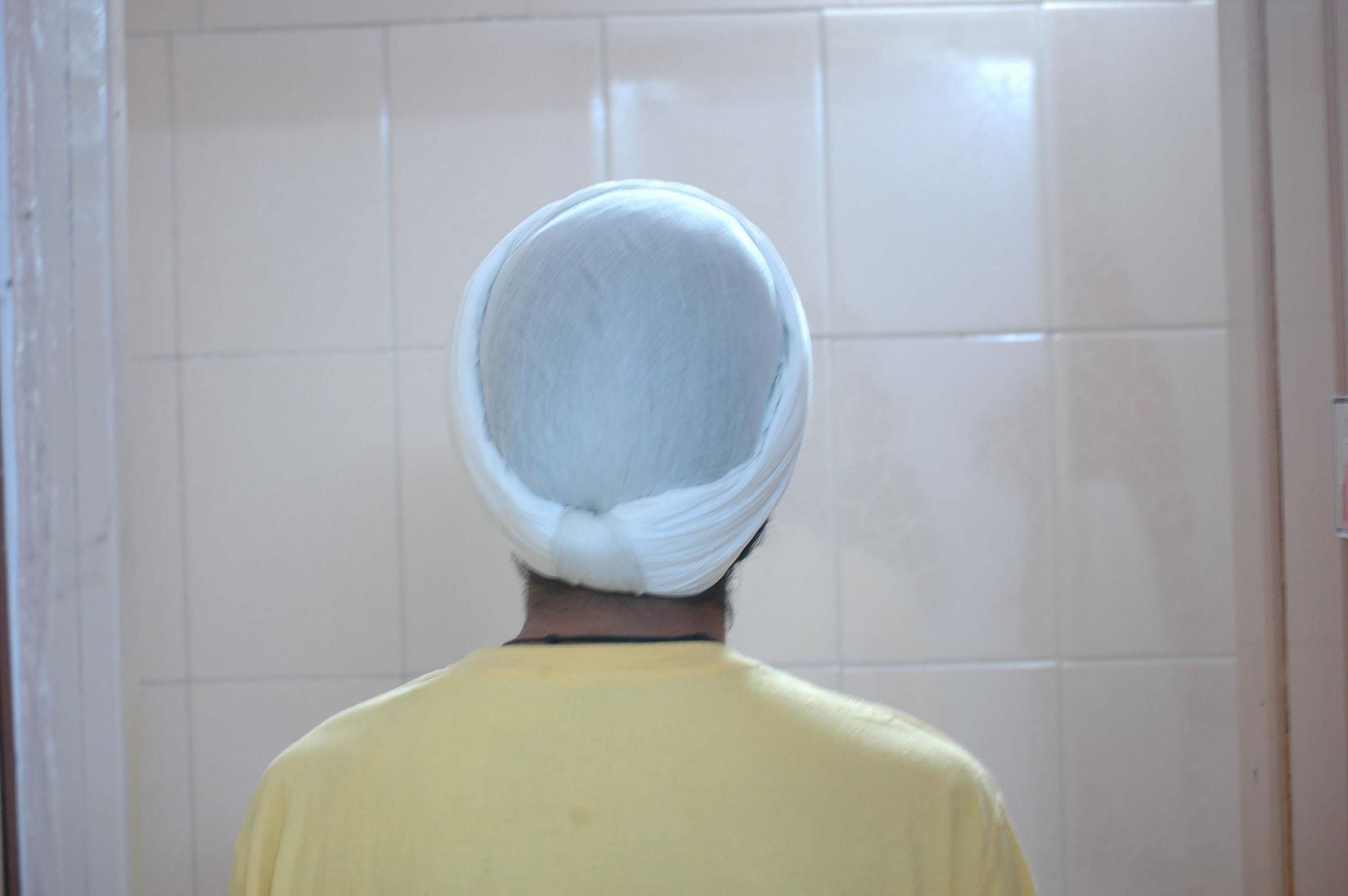How to Tie a Pagari (Indian Turban) : 12 Steps (with Pictures ...