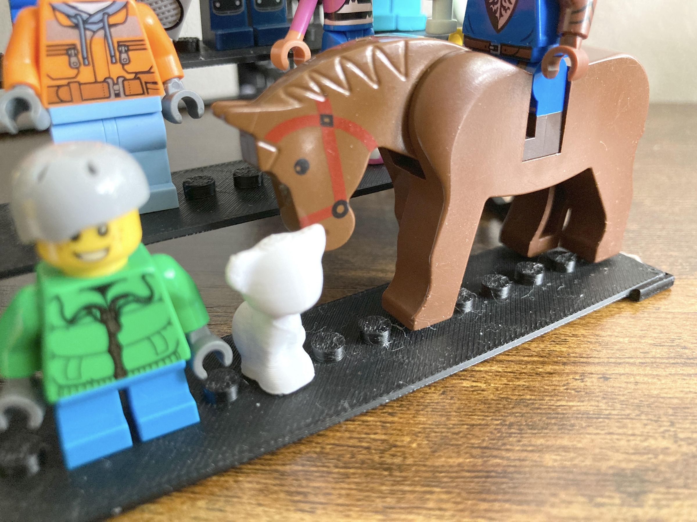 LEGO Minifig Stand / Display : 10 Steps (with Pictures) - Instructables