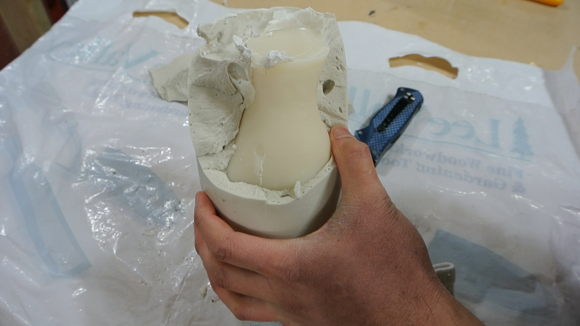 How to Lifecast a Hand With Alginate : 7 Steps (with Pictures ...