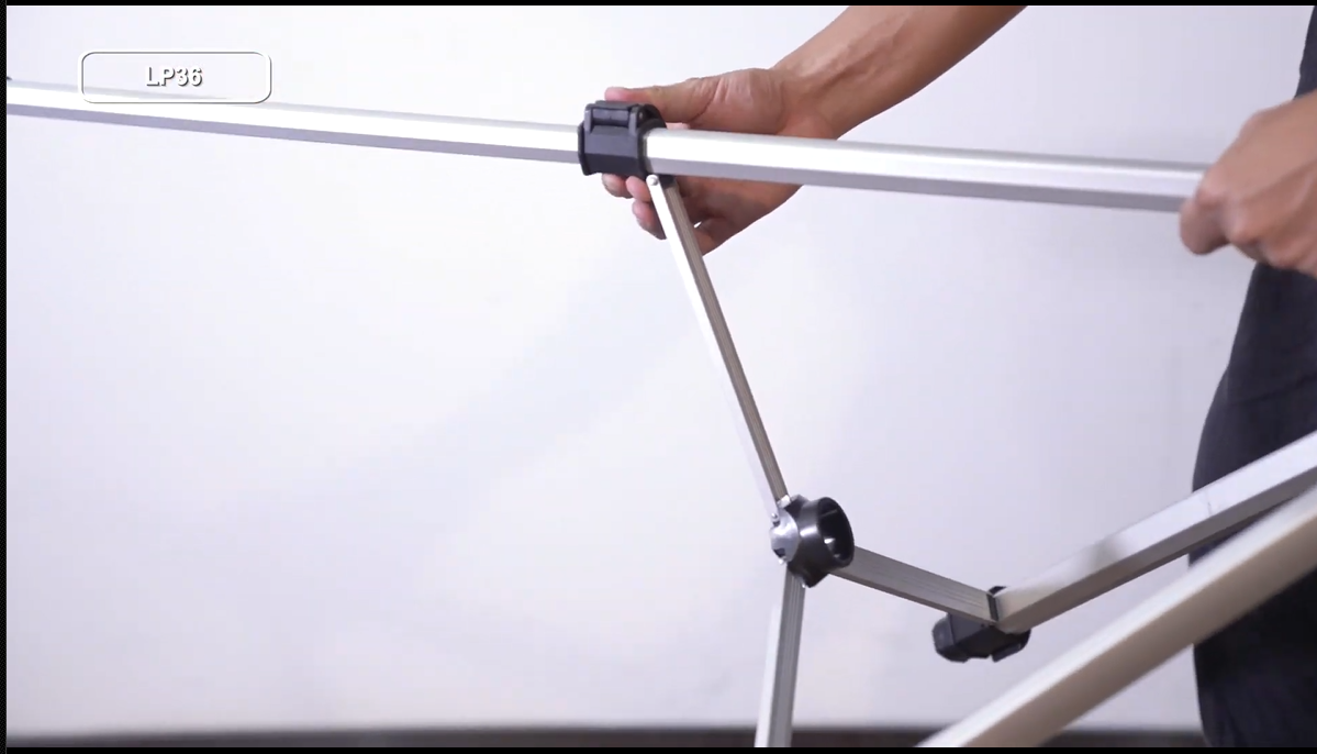 6 Steps to Learn How to Set Up a Tripod and Install the Level : 6 Steps ...