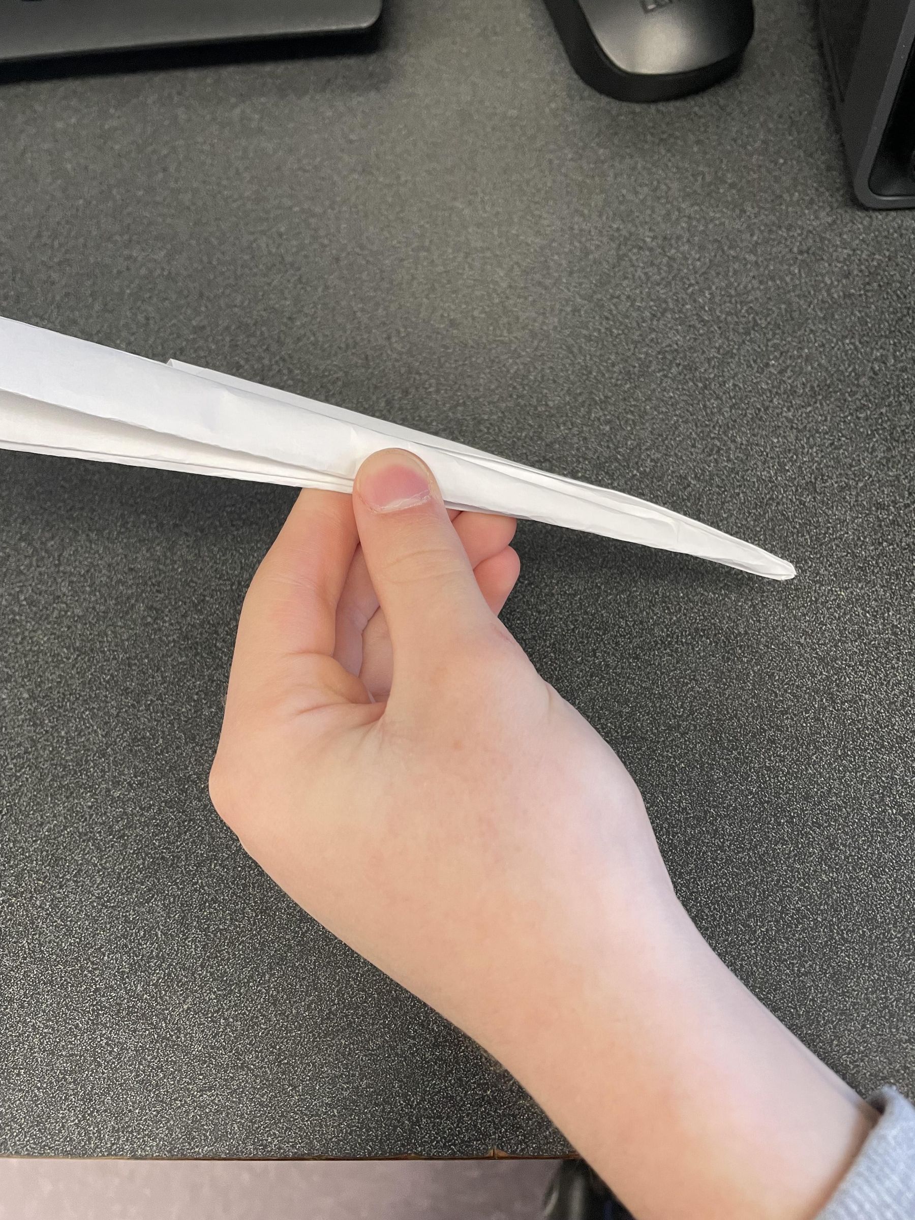 Easy Far-Flying Paper Airplane : 9 Steps - Instructables