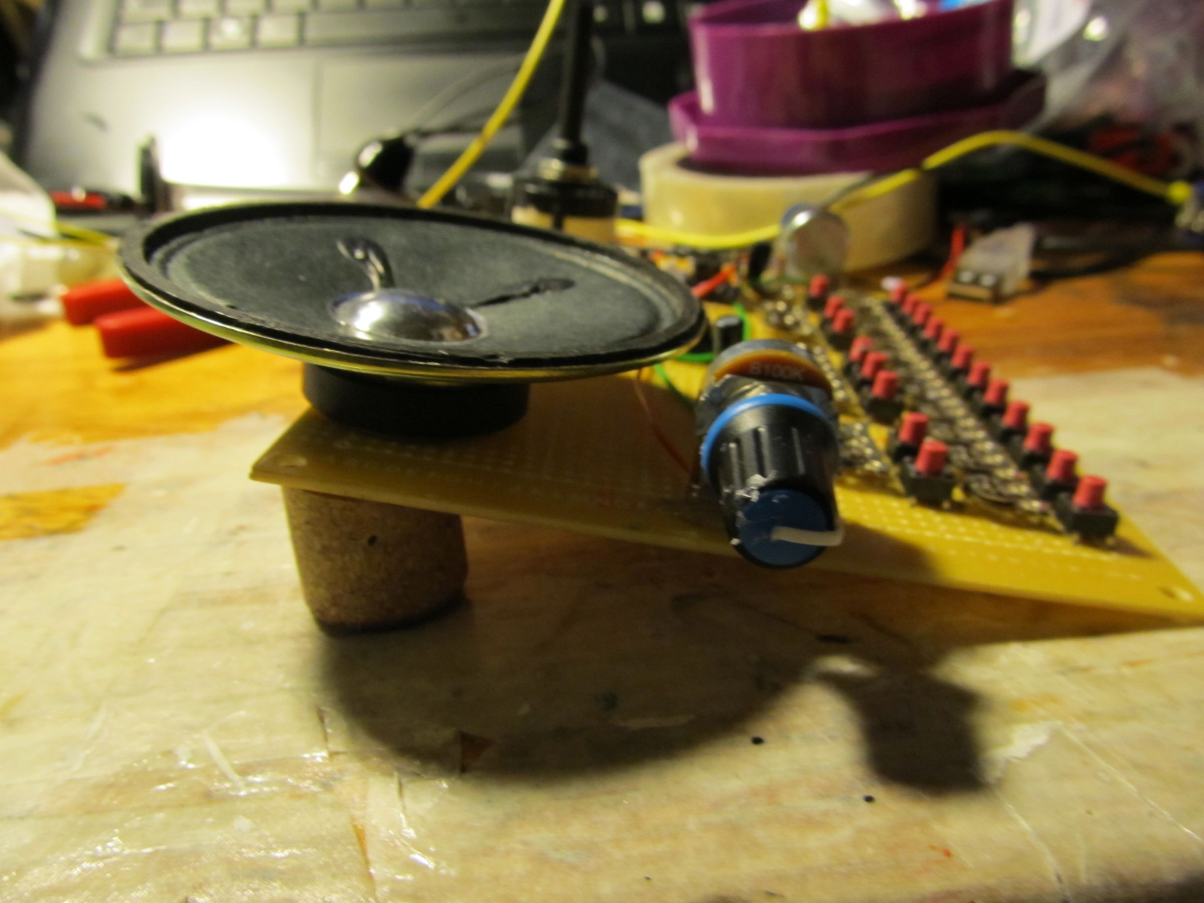 Atari Punk Organ, a Simple 555 Synthesizer : 6 Steps - Instructables