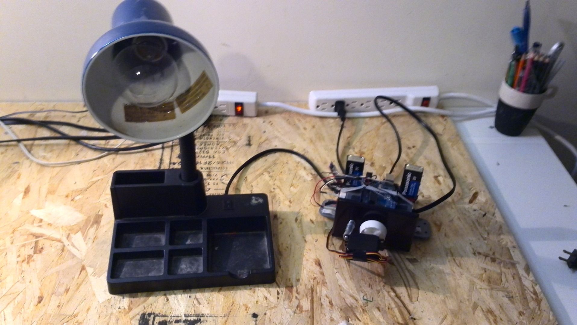 Android Phone Controlled Lamp : 14 Steps (with Pictures) - Instructables