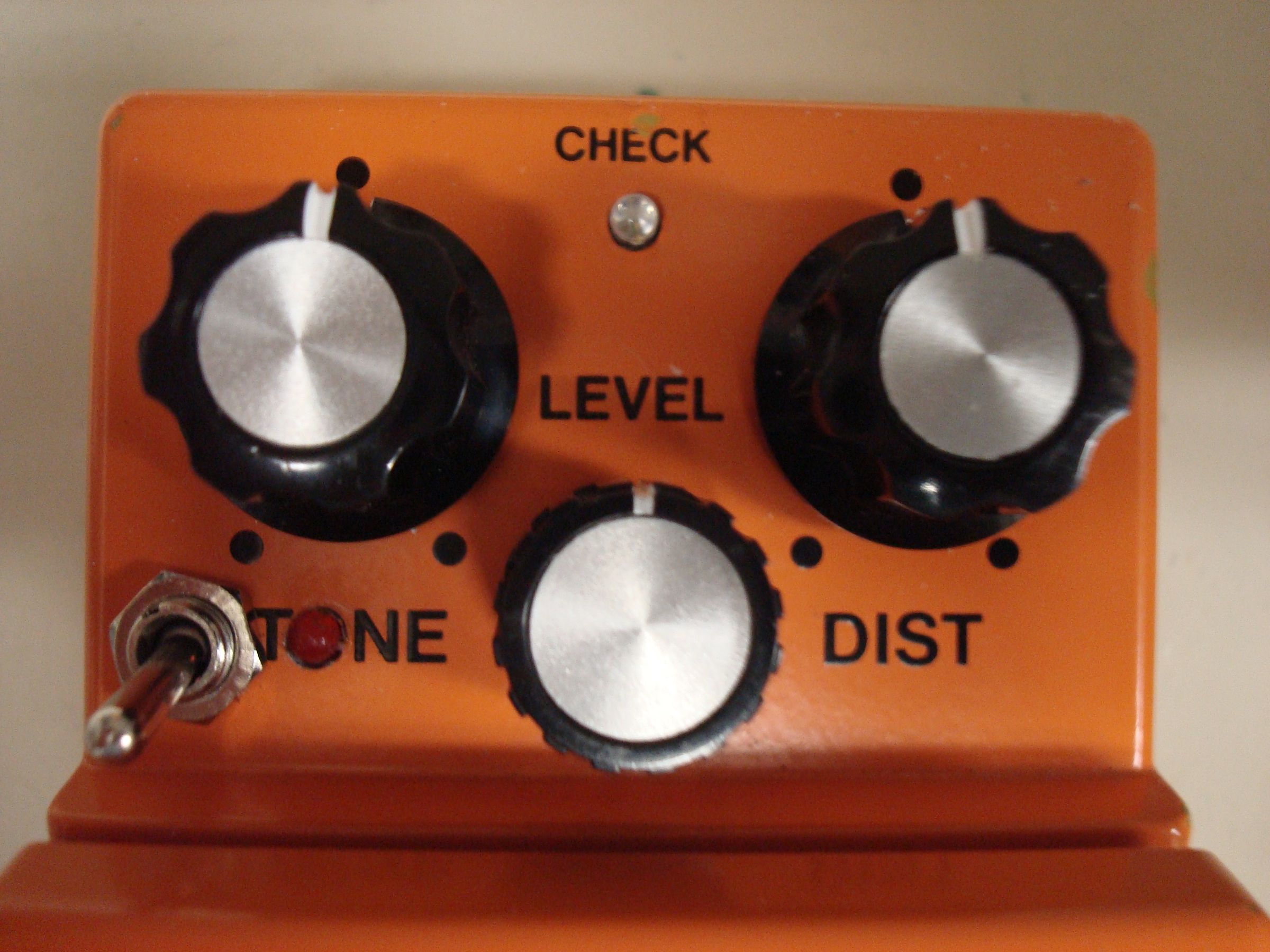 Modify Your Boss DS-1 : 8 Steps (with Pictures) - Instructables
