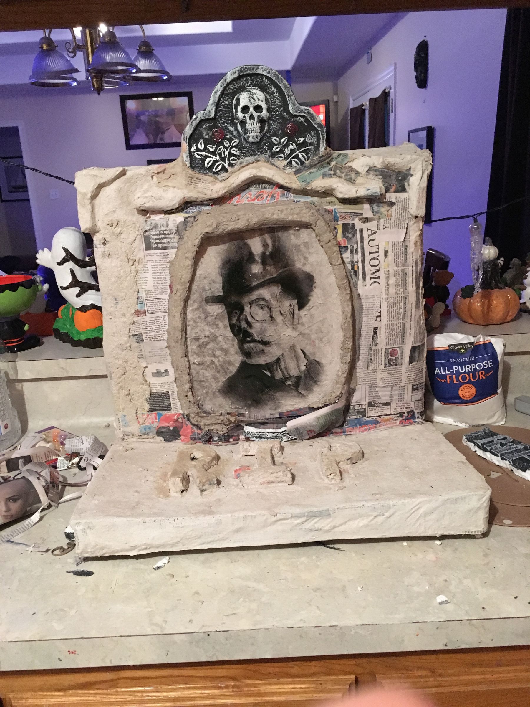 Cardboard Tombstones : 3 Steps (with Pictures) - Instructables