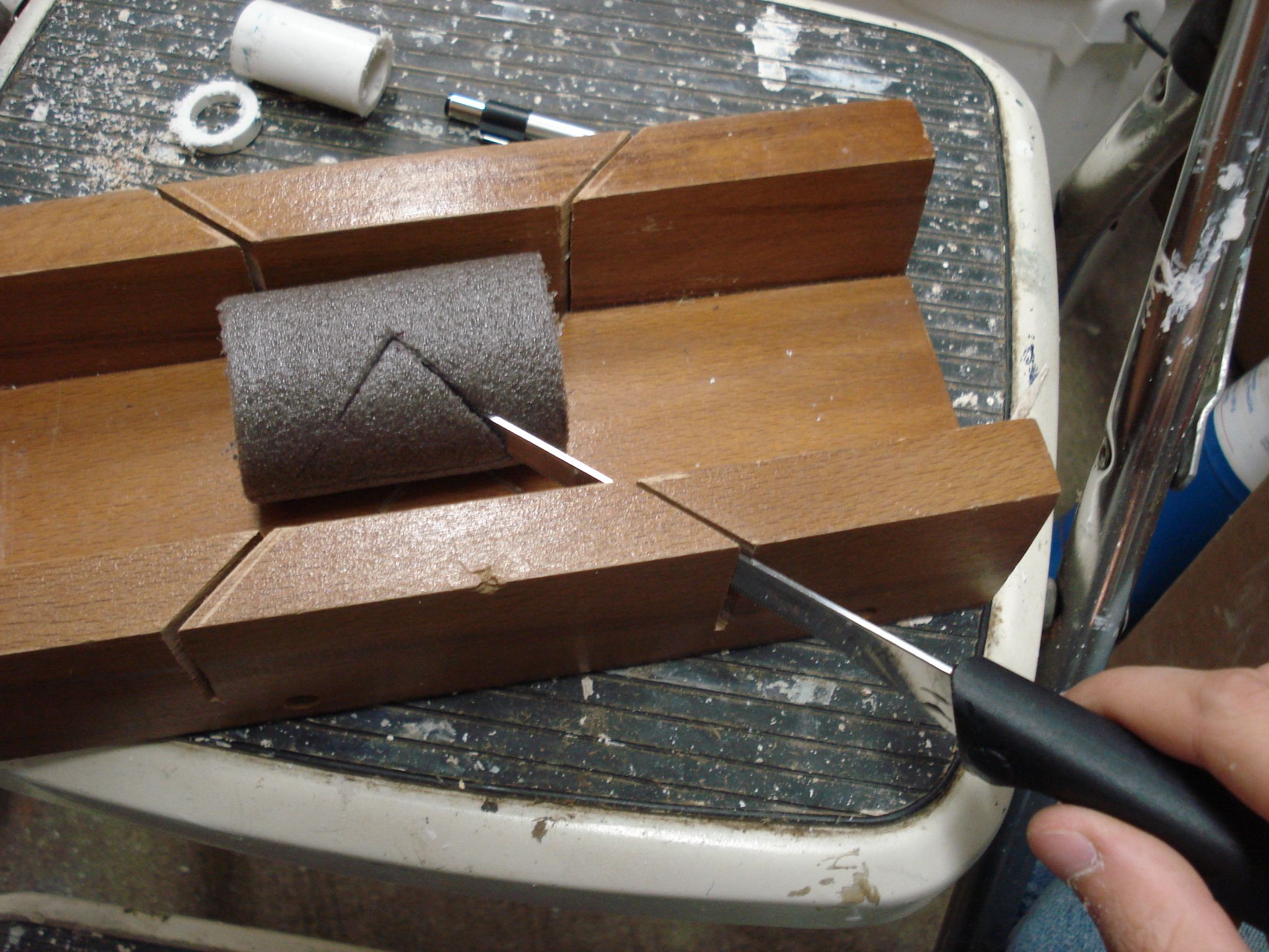 How to Make a PVC Guitar Stand : 6 Steps - Instructables
