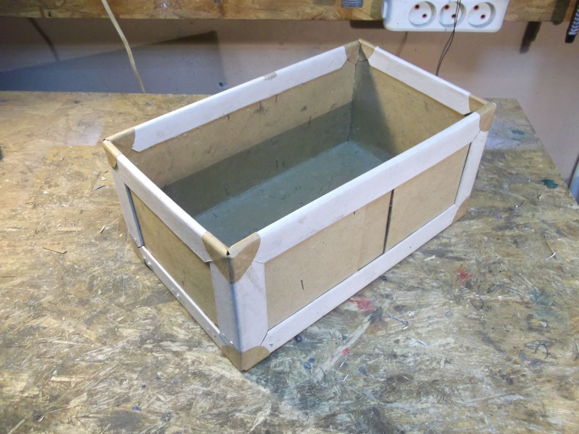 Fixing/Making/Reinforcing Boxes With Packaging Waste : 14 Steps (with ...
