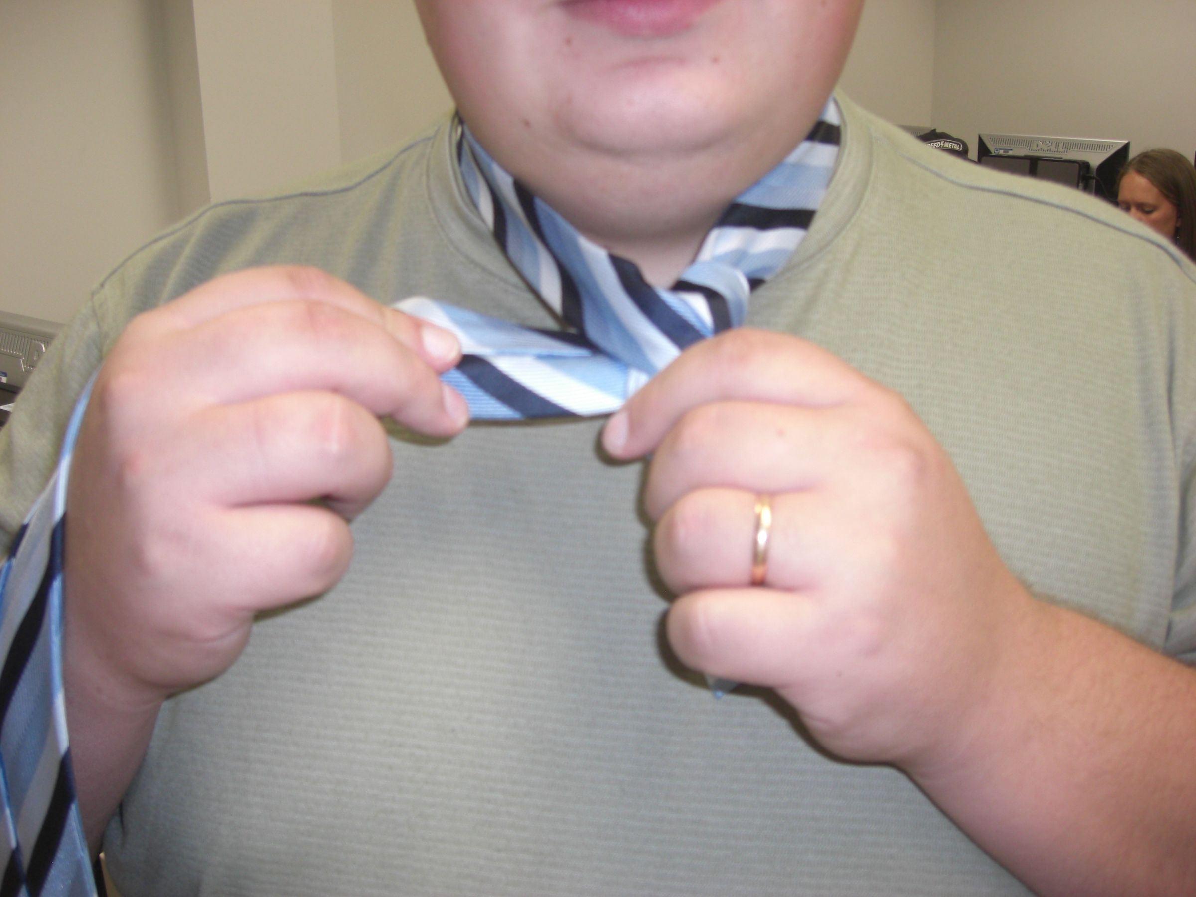 How to Tie a Double Windsor Knott (a Necktie) : 8 Steps - Instructables