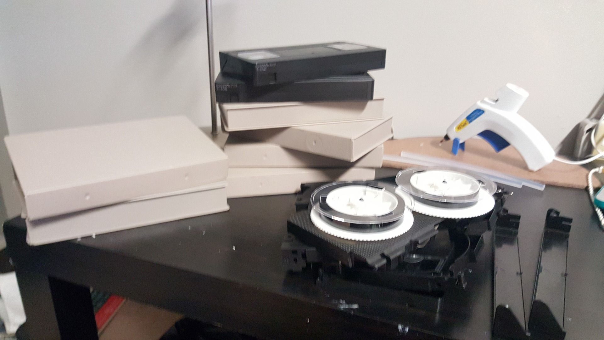 VHS Lamp : 14 Steps (with Pictures) - Instructables