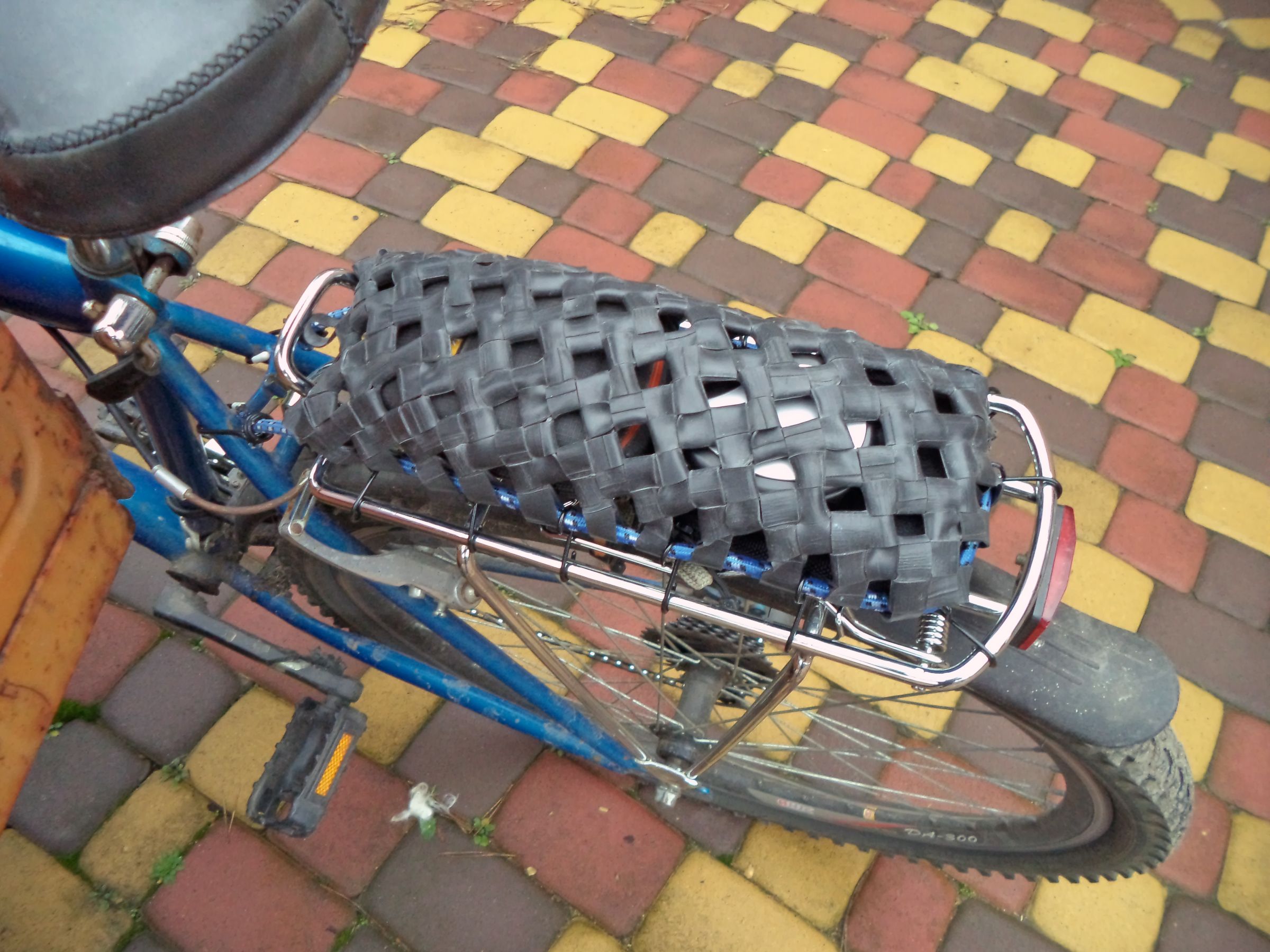 Bicycle Baggage Net From Old Inner Tube : 8 Steps (with Pictures ...