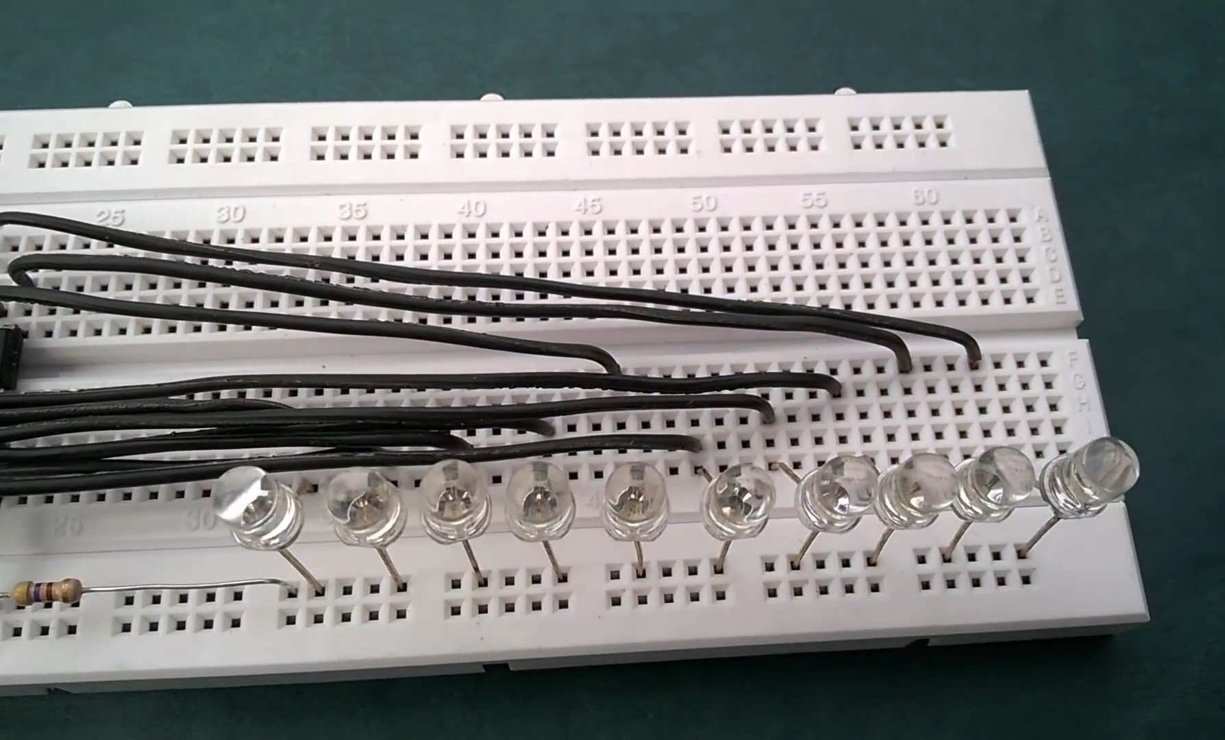 LED Chaser Electronic Circuit Using 555 Timer IC : 20 Steps - Instructables