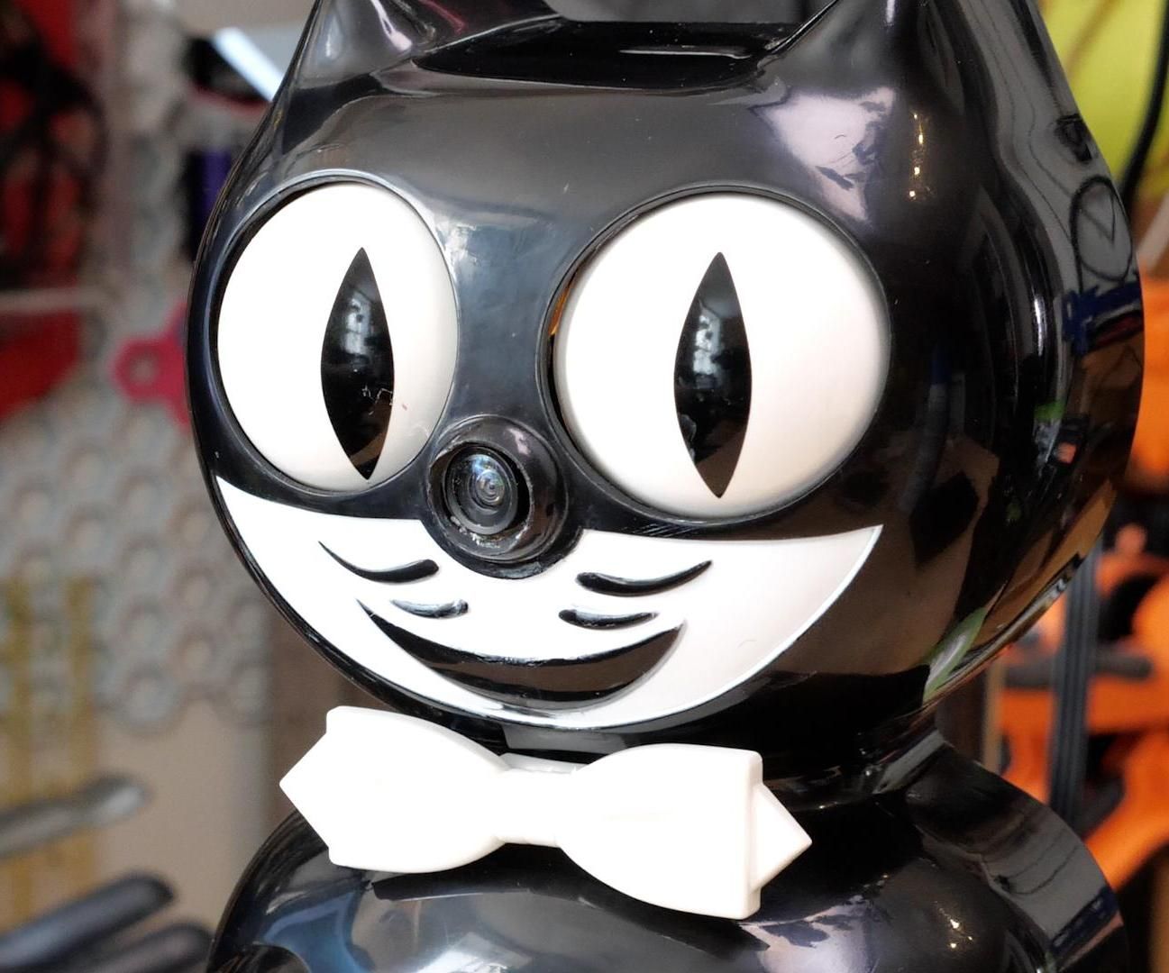 Kit-Cat Clock's Eyes Follow You : 4 Steps (with Pictures) - Instructables