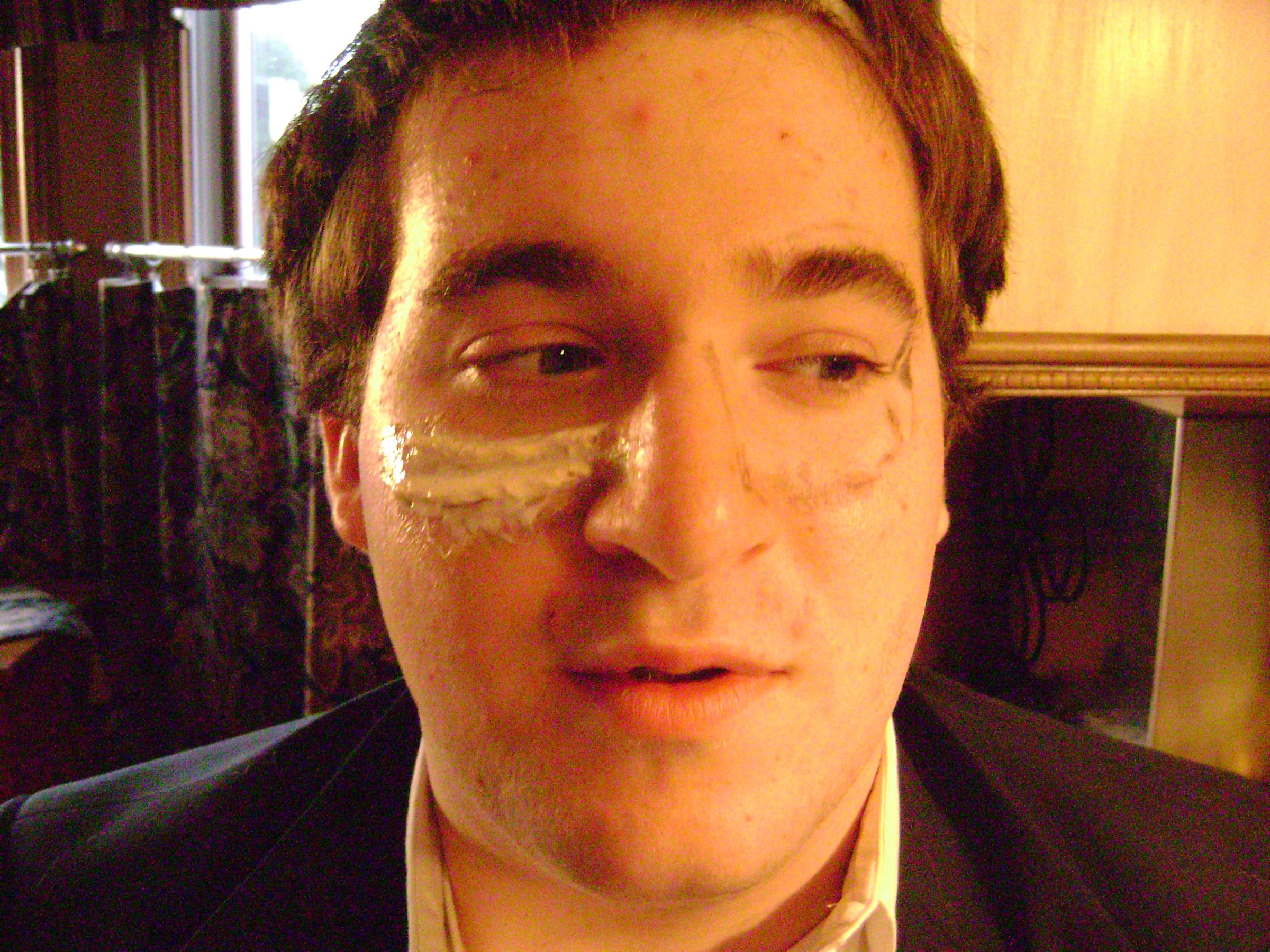 How to Do Burn Makeup : 5 Steps - Instructables