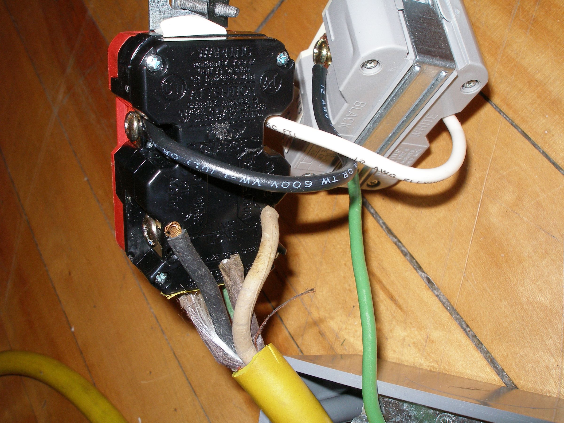 DIY Power Bar : 4 Steps (with Pictures) - Instructables