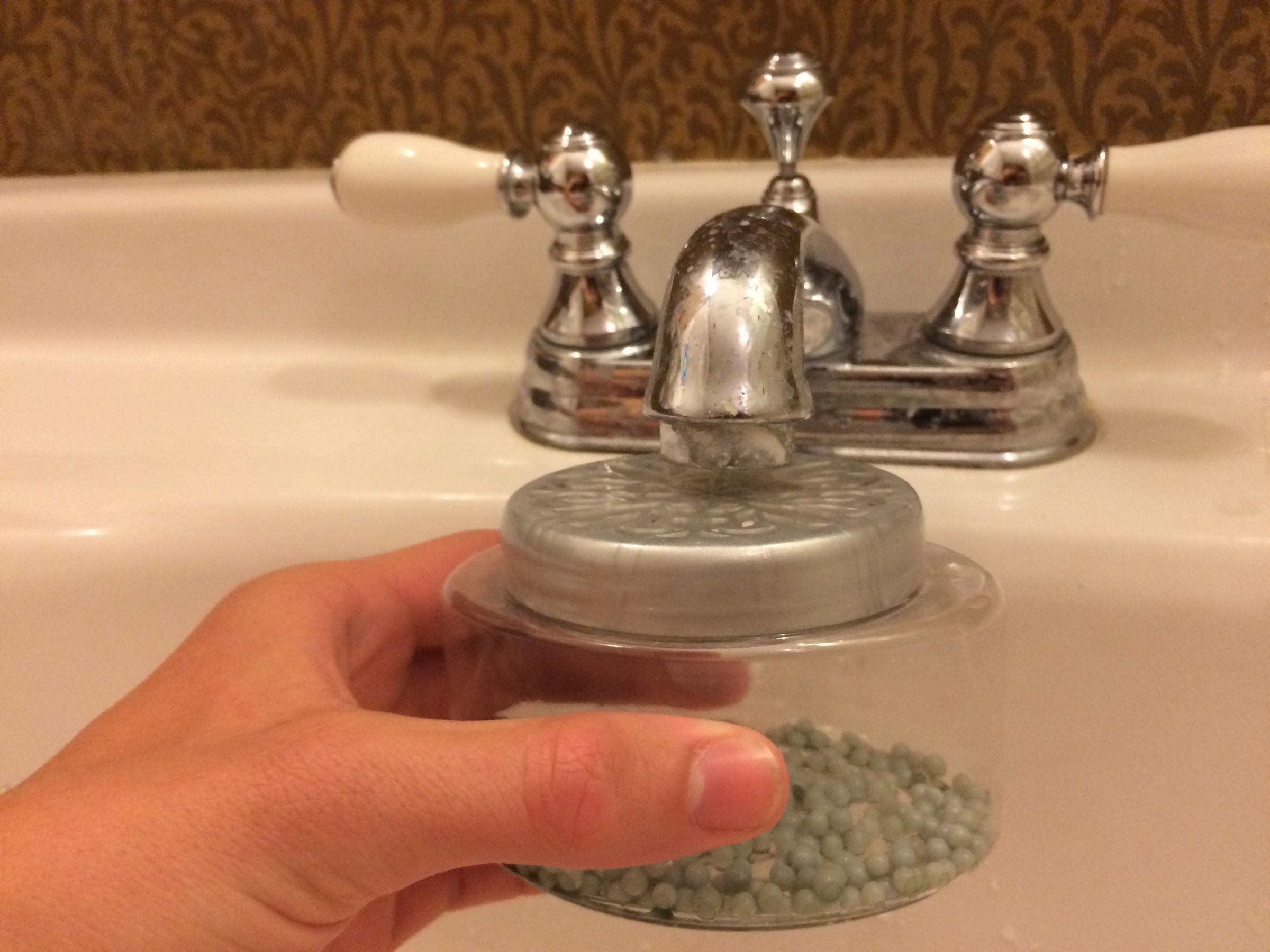 Reuse Odor Absorbing Gel Beads : 4 Steps - Instructables