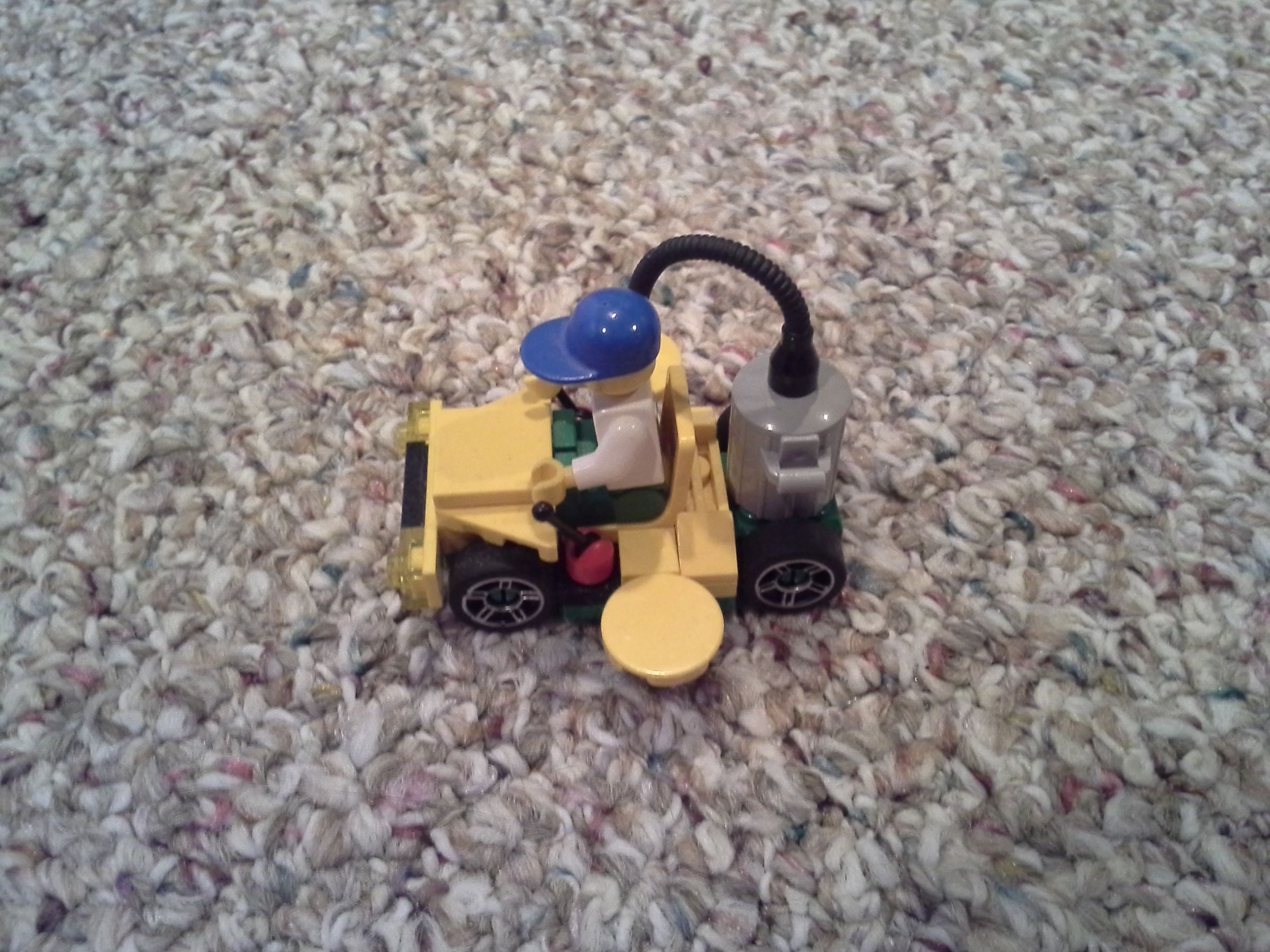 Lego Lawnmower : 4 Steps - Instructables