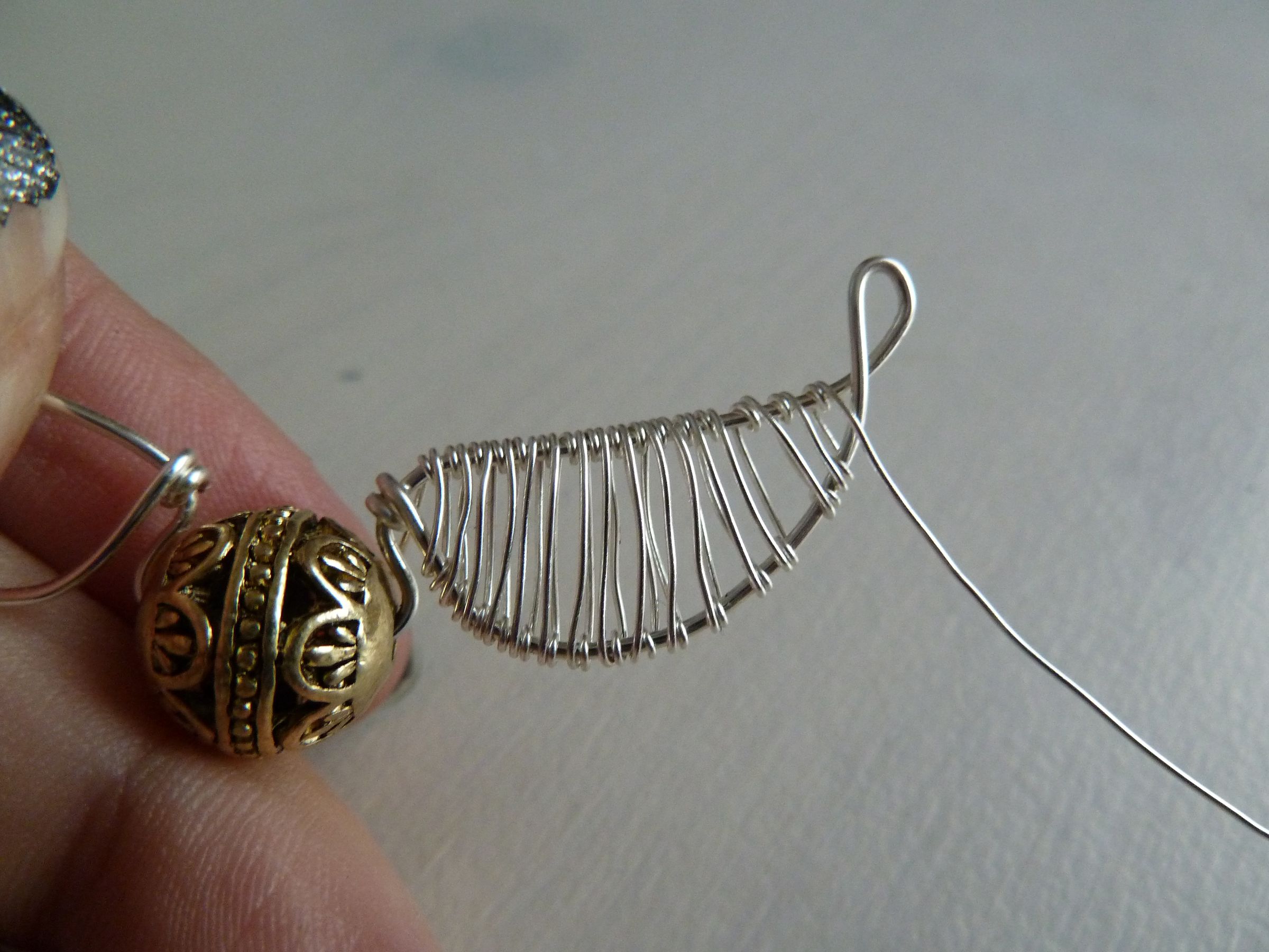 Golden Snitch Necklace : 11 Steps (with Pictures) - Instructables