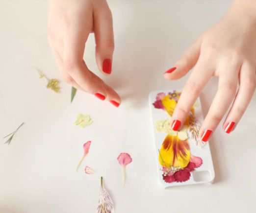 How to Decorate an IPhone Case : 7 Steps - Instructables