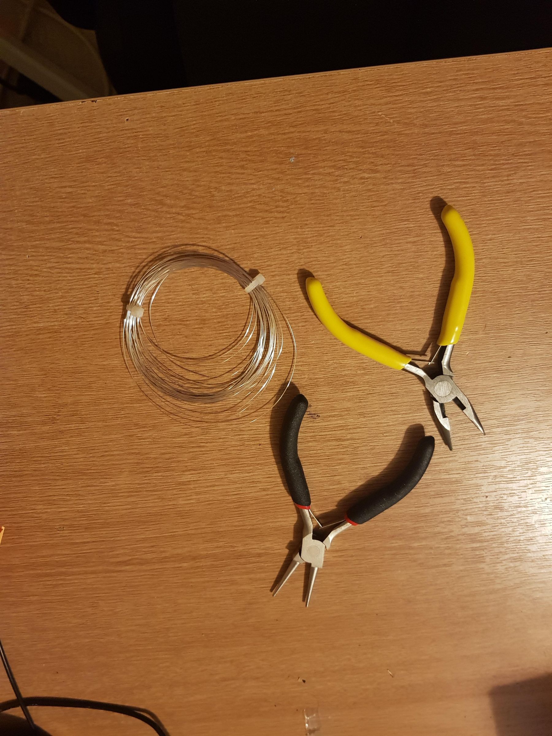 Making a Jewelry Wire 3 Leaf Clover : 6 Steps - Instructables