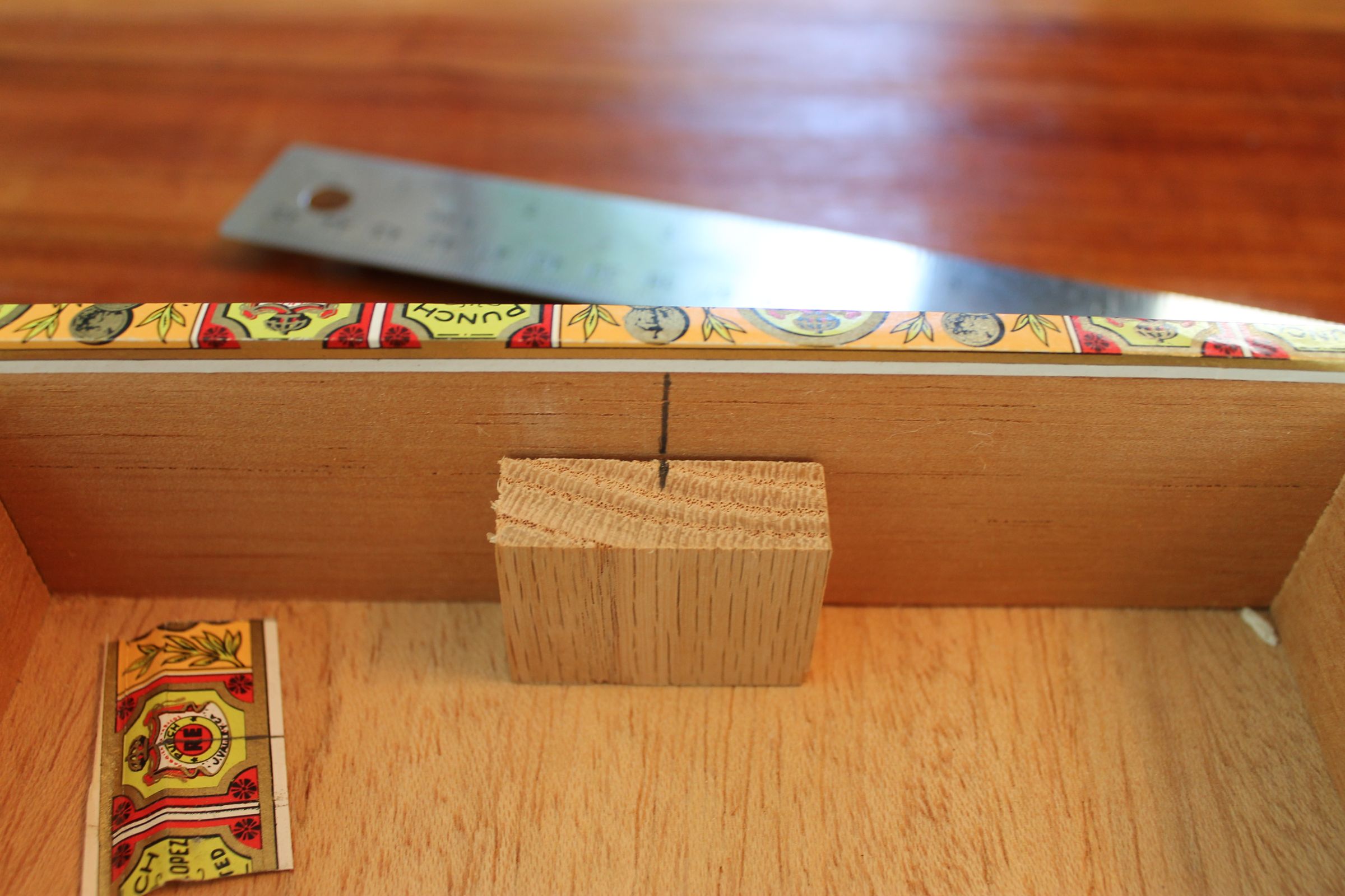 Awesome Cigar Box Dulcimer : 14 Steps (with Pictures) - Instructables
